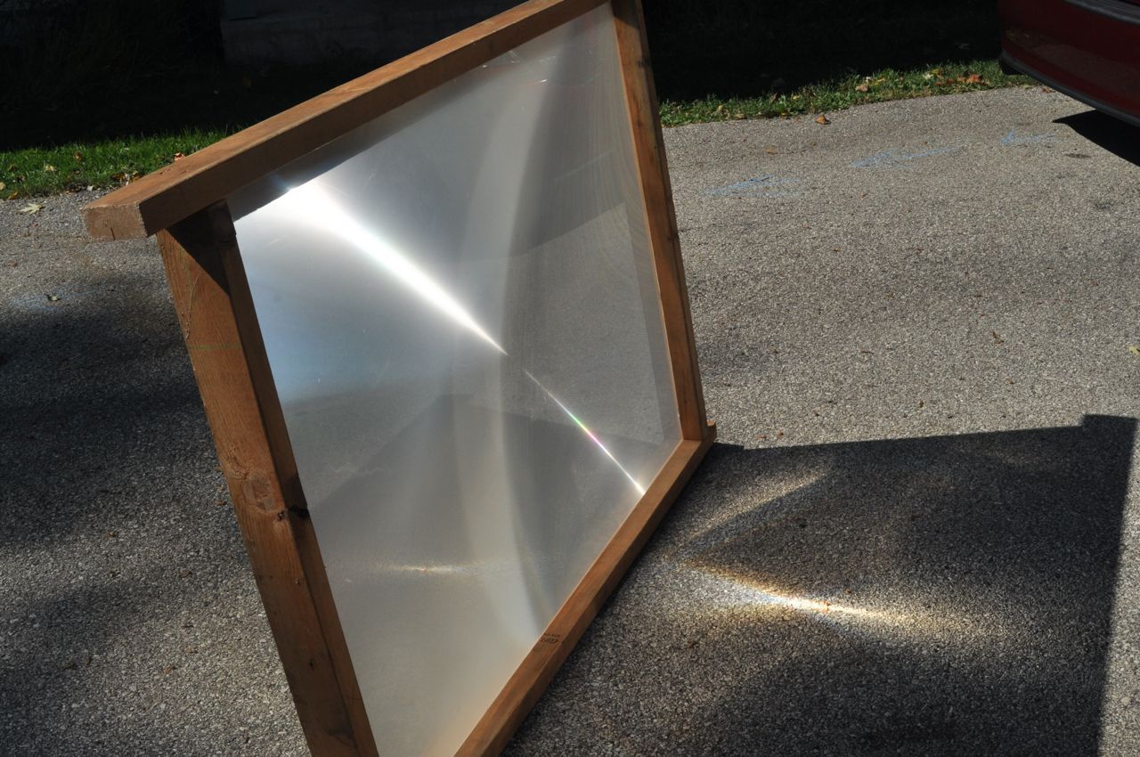 Solar Death Ray (TV Fresnel Lens) (with Pictures) - Instructables