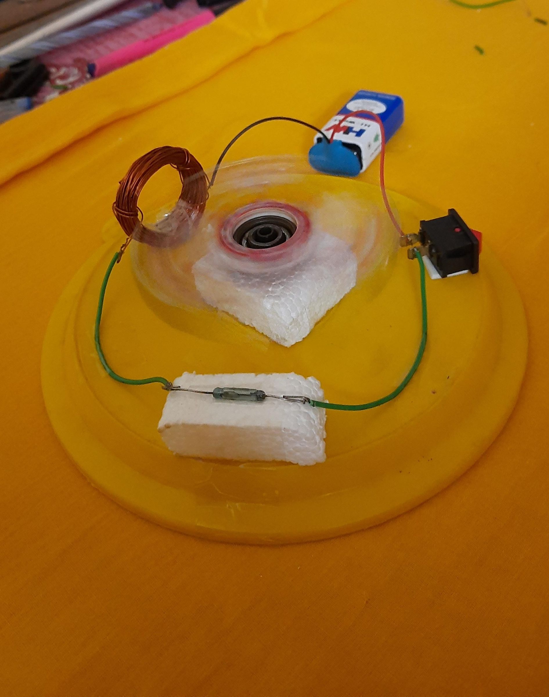 Electromagnetic Spinner : 9 Steps - Instructables