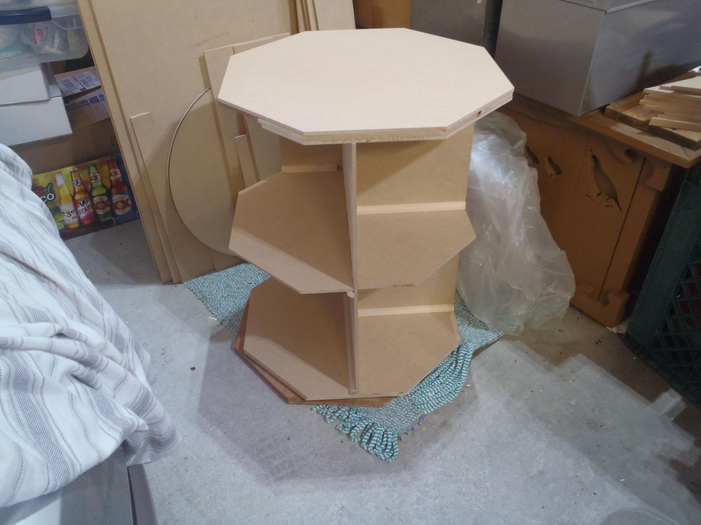 Rotating Book Shelf End Table : 9 Steps (with Pictures) - Instructables