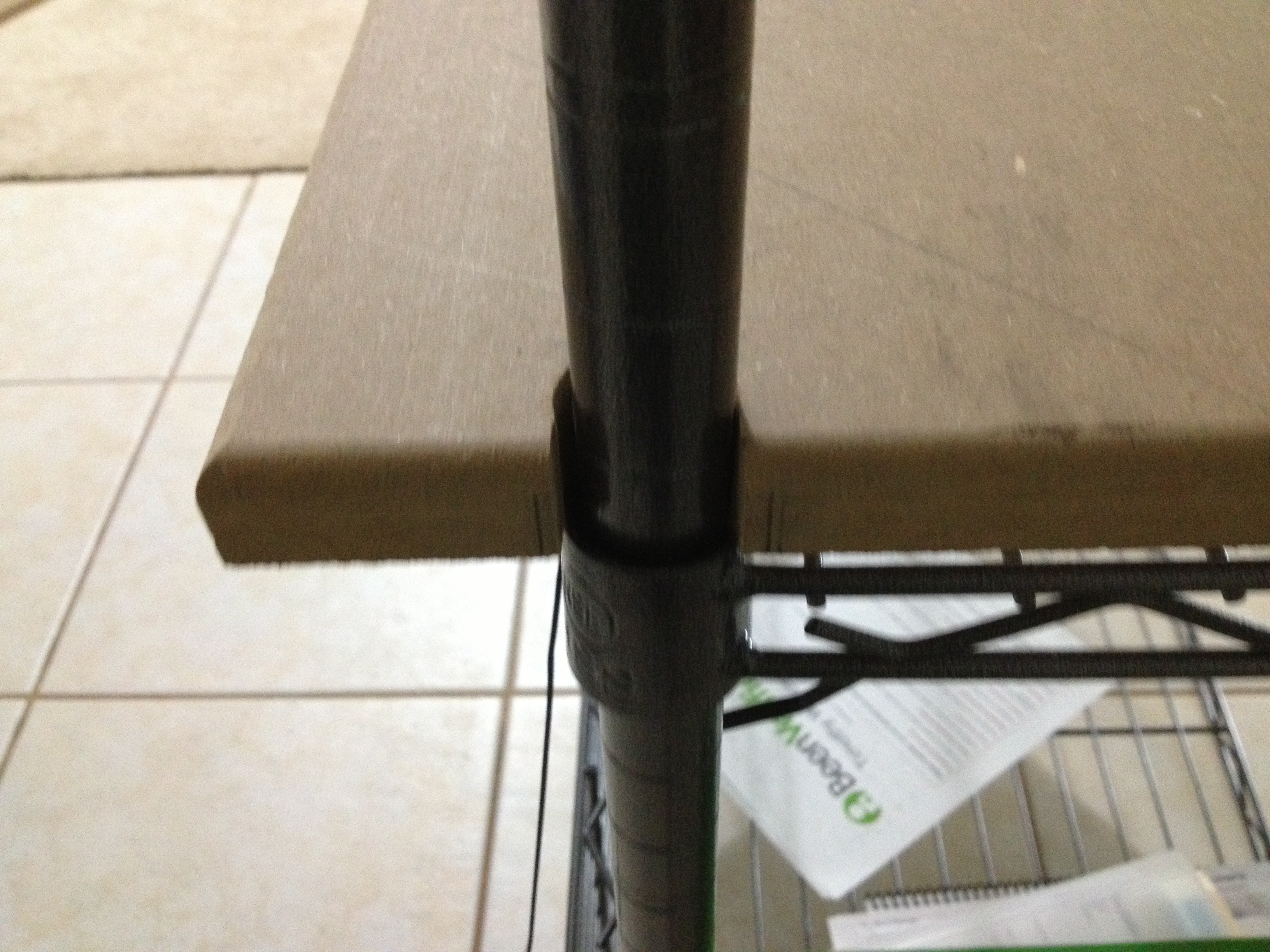 L-Shaped Wire Rack Computer Desk : 5 Steps - Instructables