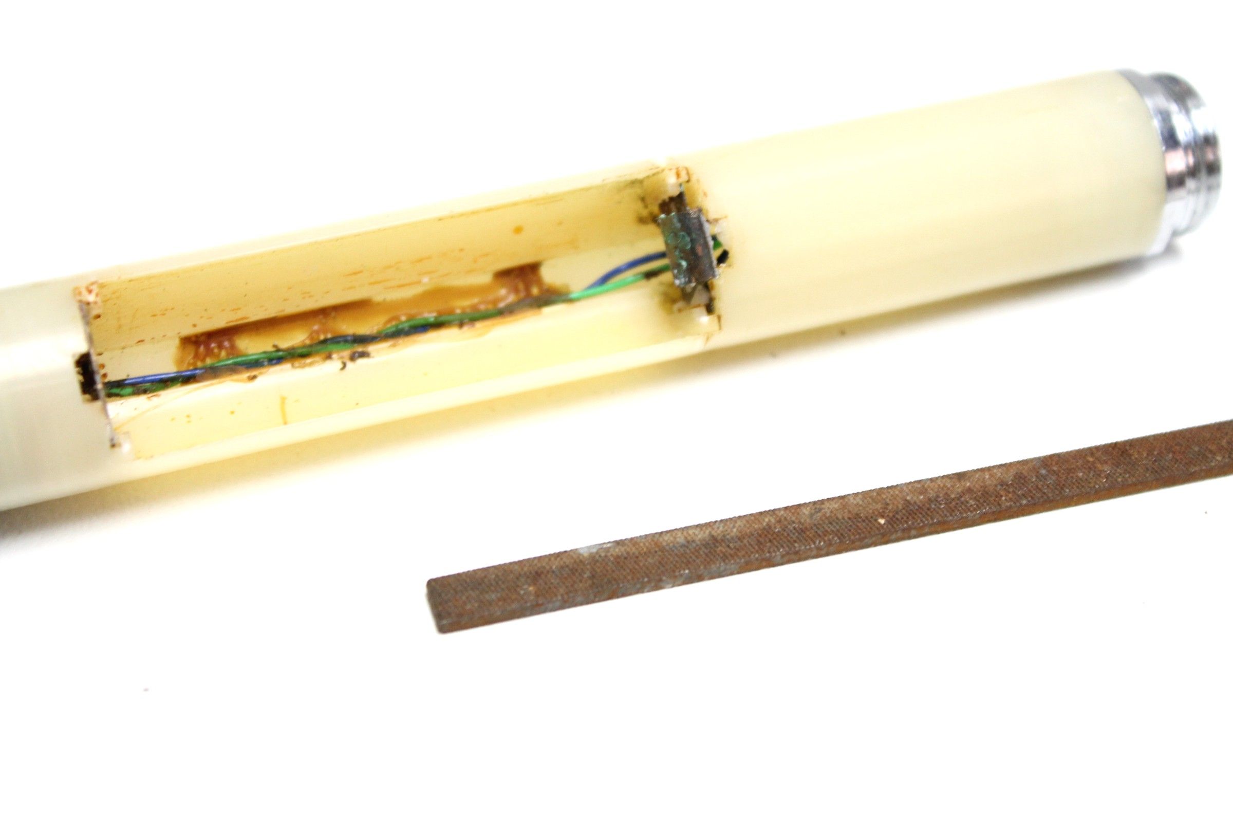 How to Fix Corroded Battery Terminals : 12 Steps (with Pictures ...