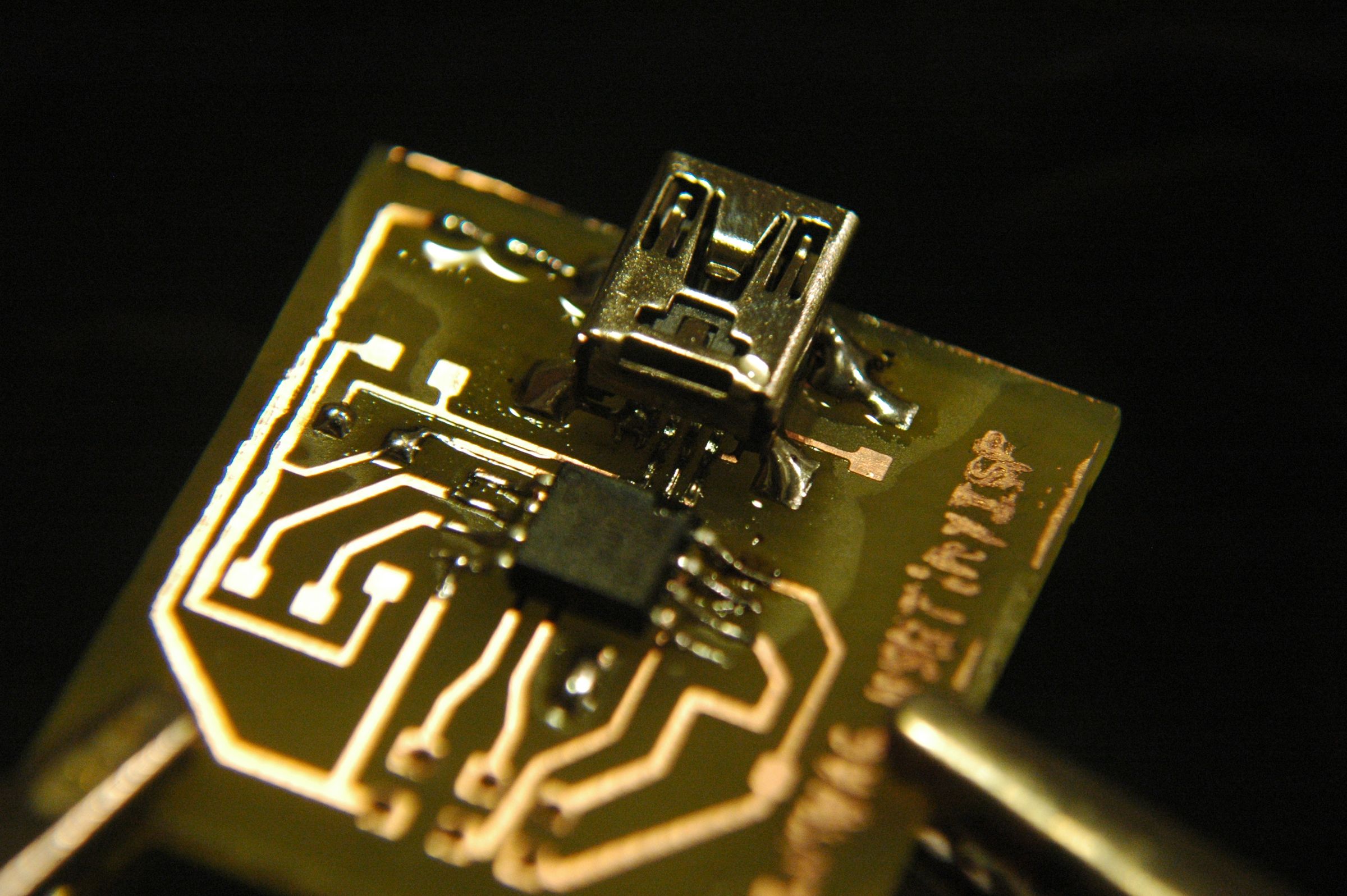 DIY $5 USBTinyISP : 4 Steps - Instructables