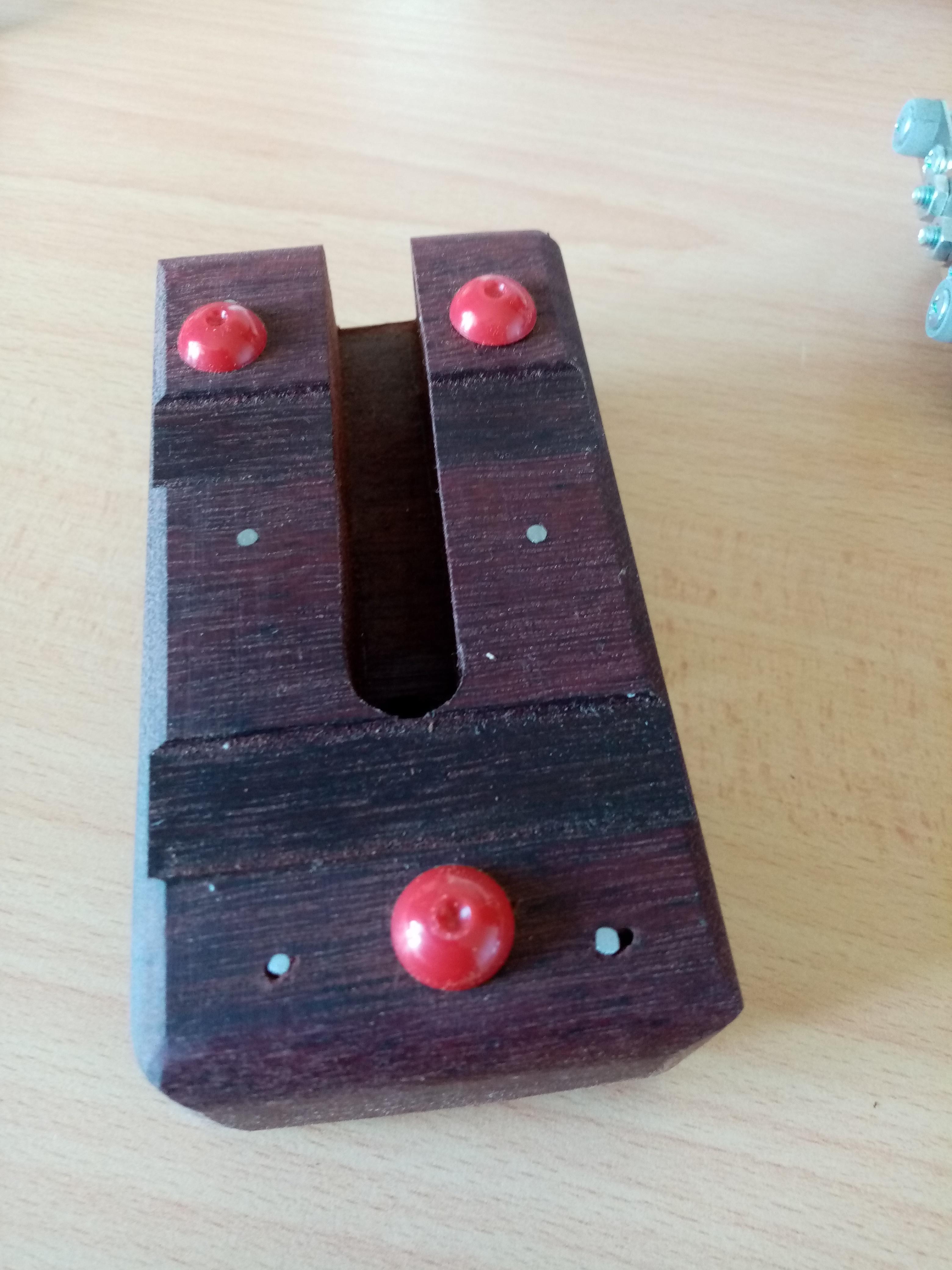 Simple Mobile Phone Stand : 9 Steps (with Pictures) - Instructables