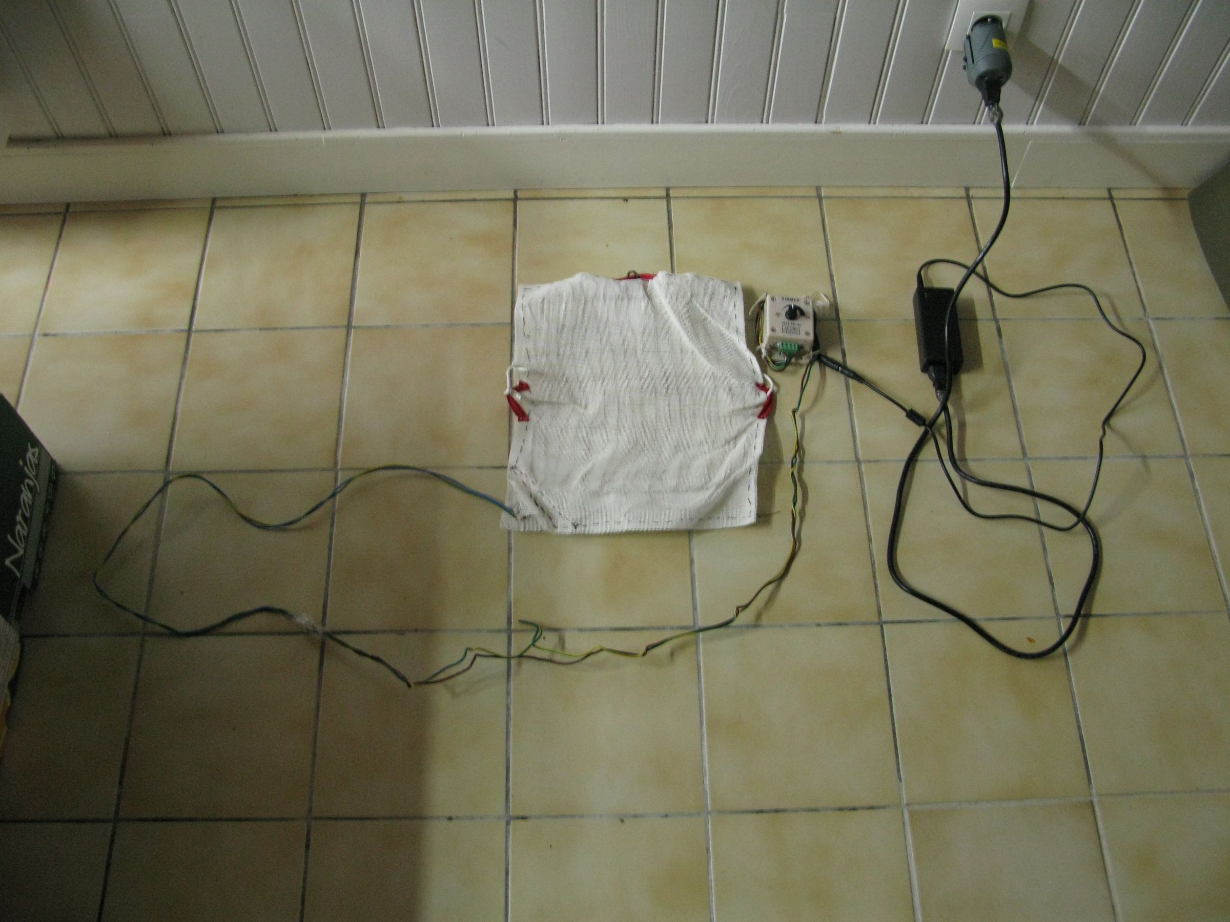 DIY Heating Pad - (small Electrical Blanket) : 8 Steps - Instructables