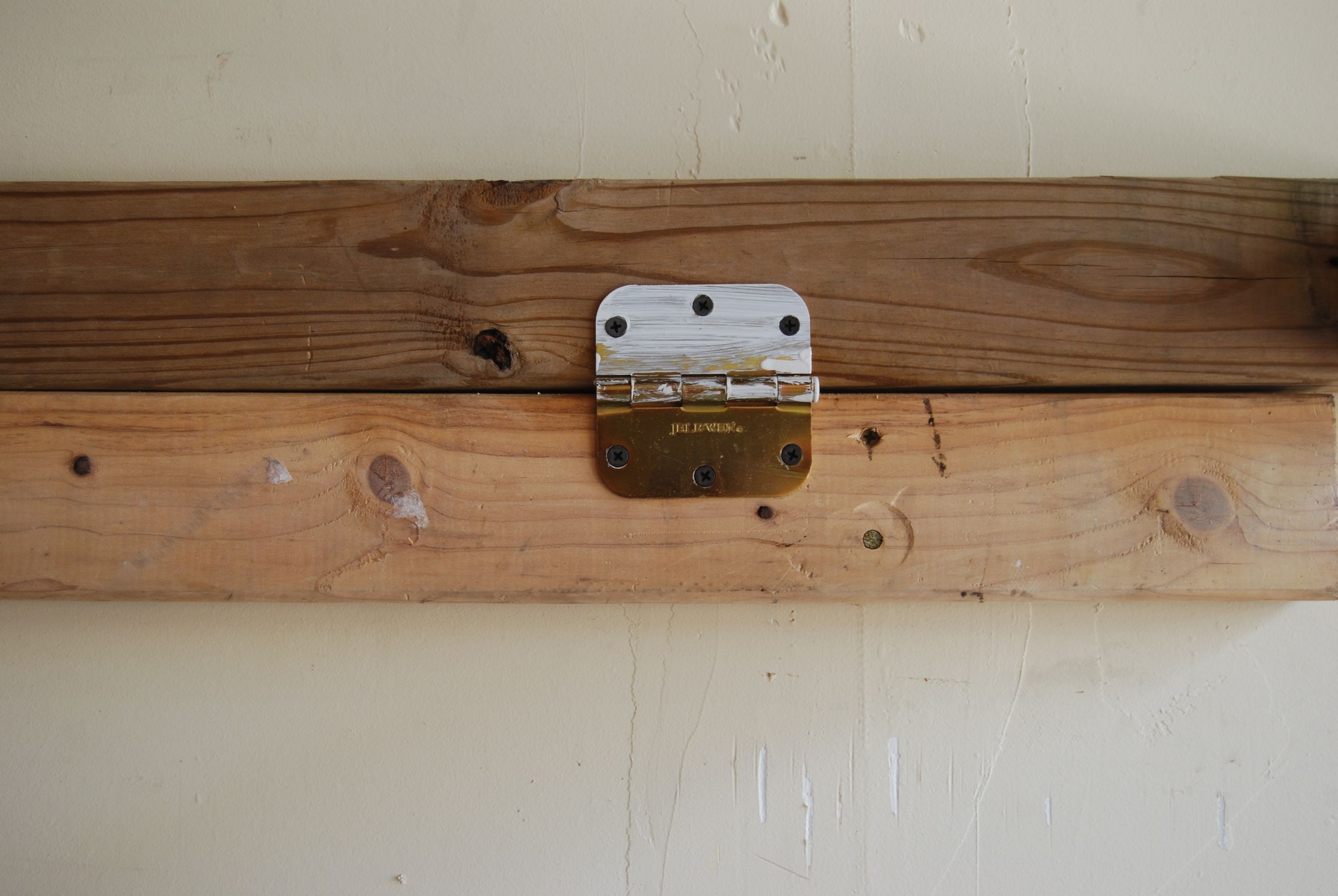 Folddown Workbench : 5 Steps - Instructables