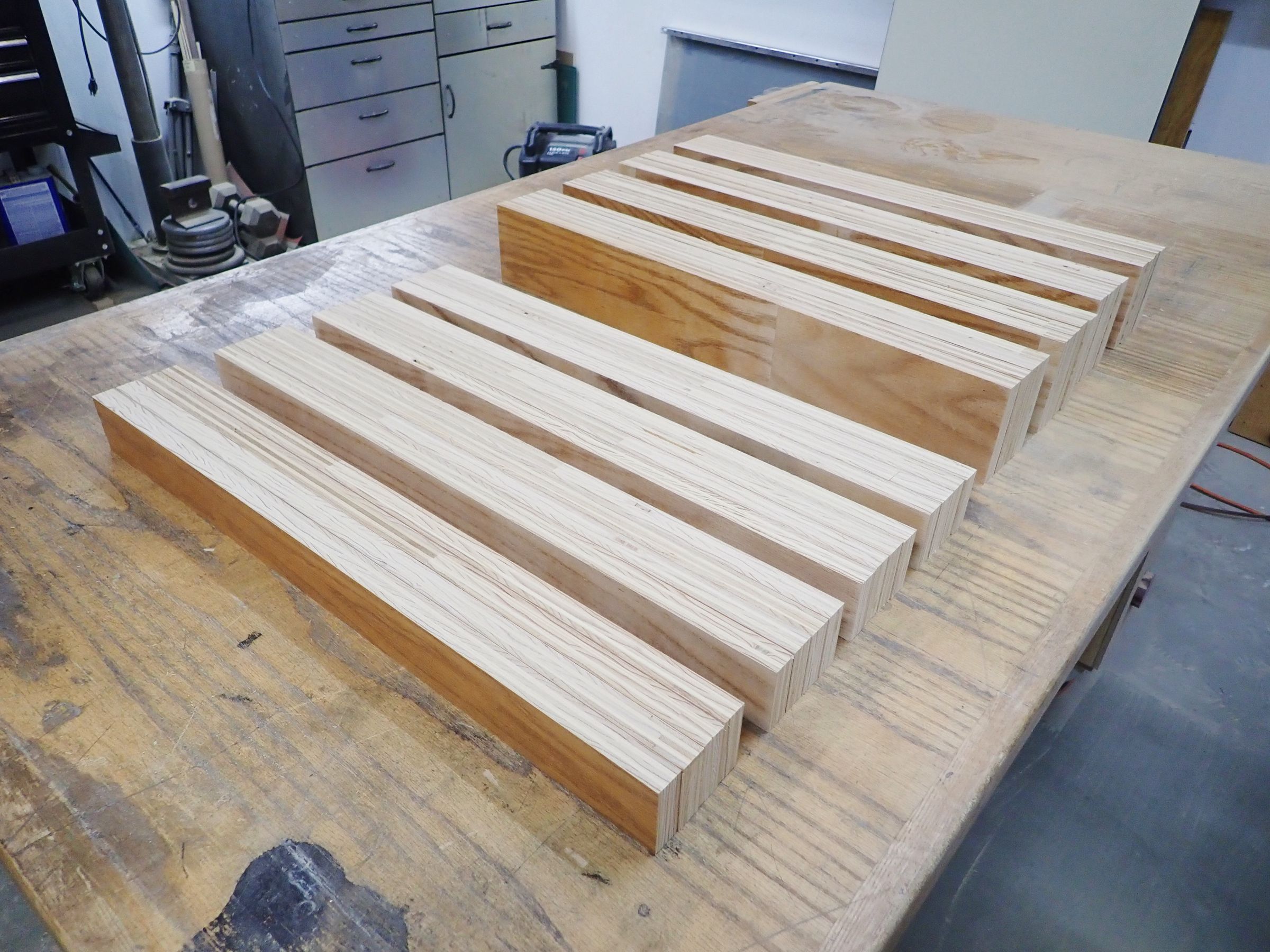 Make an Adjustable-Height Table With a Car Jack : 16 Steps (with ...