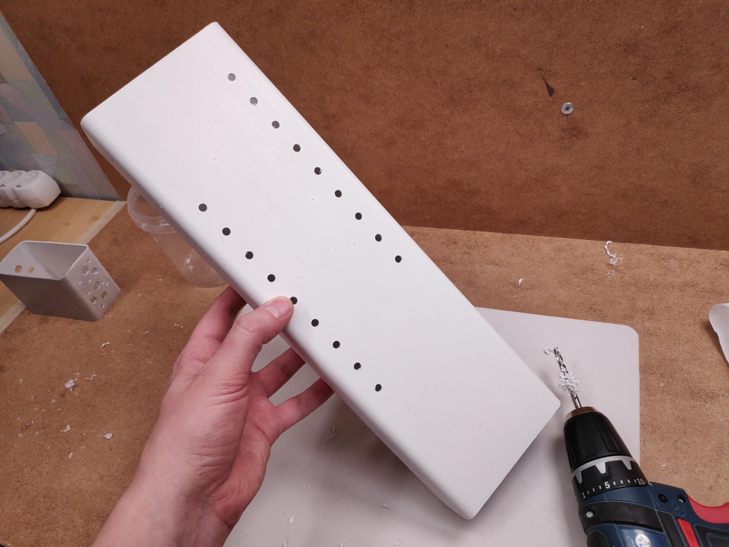 Modern Brushed-Aluminum-Look Tower Lamp (Basic Tools) : 12 Steps (with ...