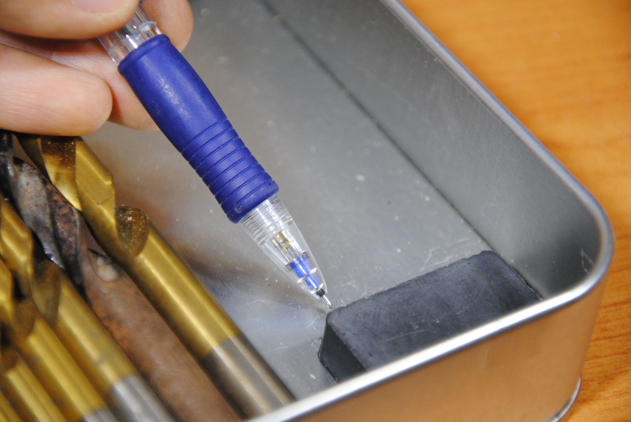 Magnetic Drill Bit Storage Case : 5 Steps (with Pictures) - Instructables