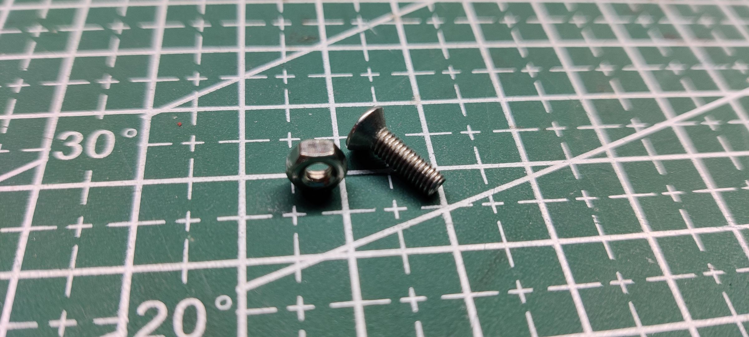 CyberDesk Ultra Pro Max : 20 Steps (with Pictures) - Instructables