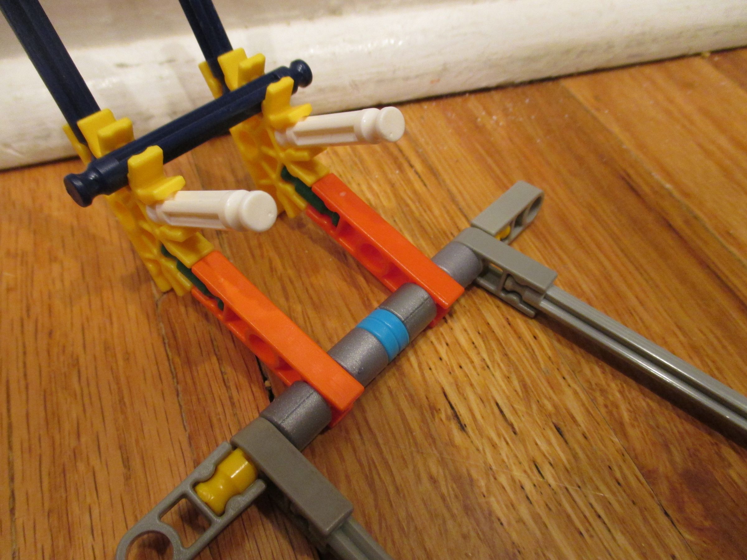 Inverted Dropper Arm- a K'nex Ball Machine Element : 3 Steps (with ...