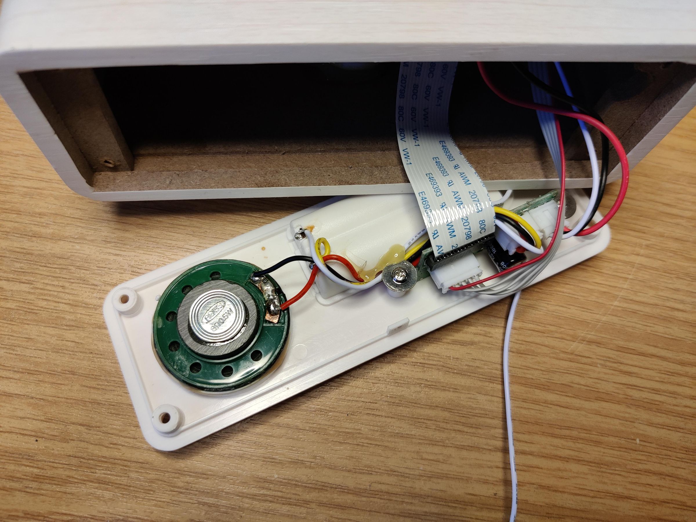 Add an External Speaker to Improve Sound Quality : 5 Steps - Instructables