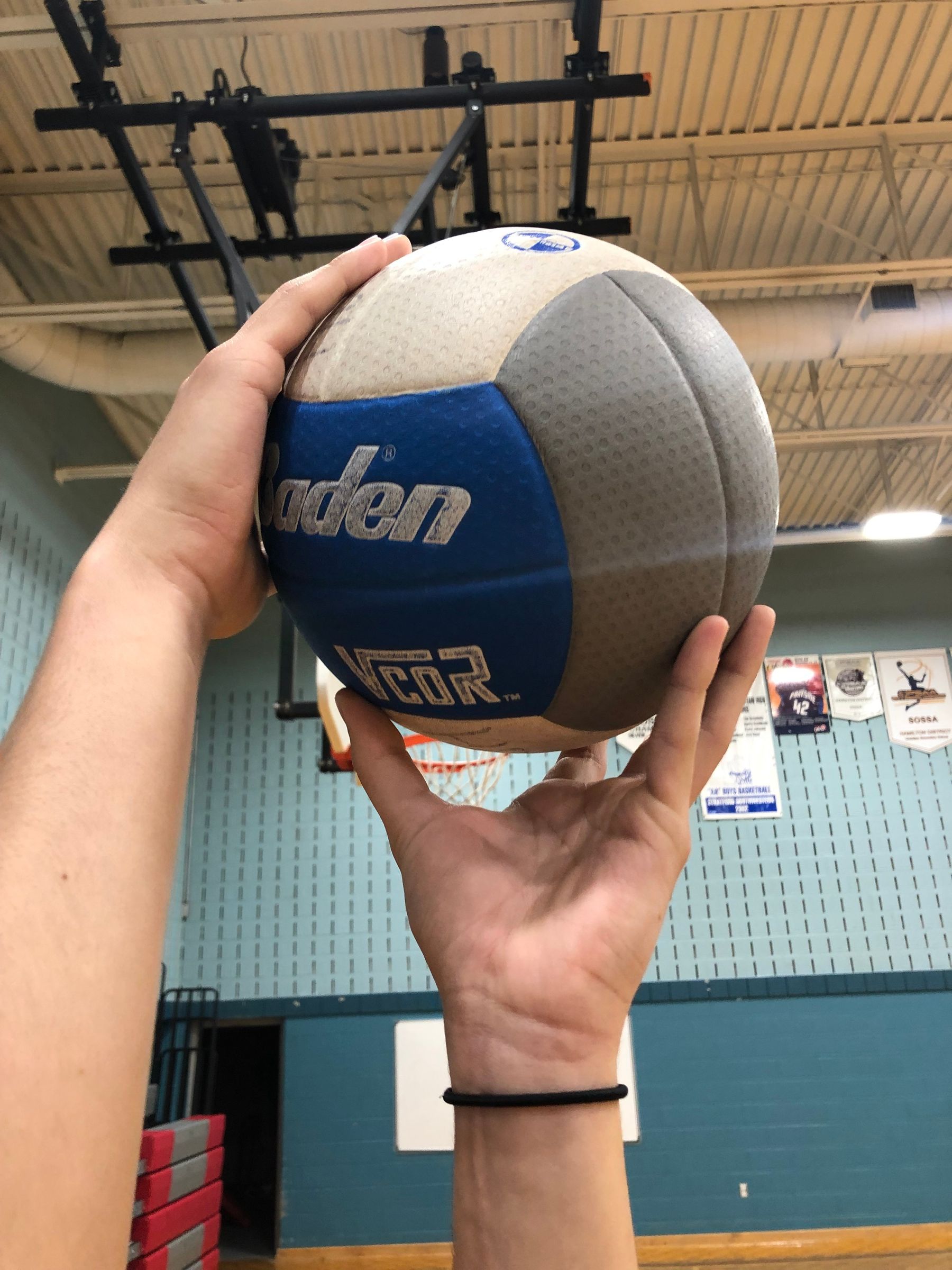 How to Hit a Volleyball : 5 Steps - Instructables