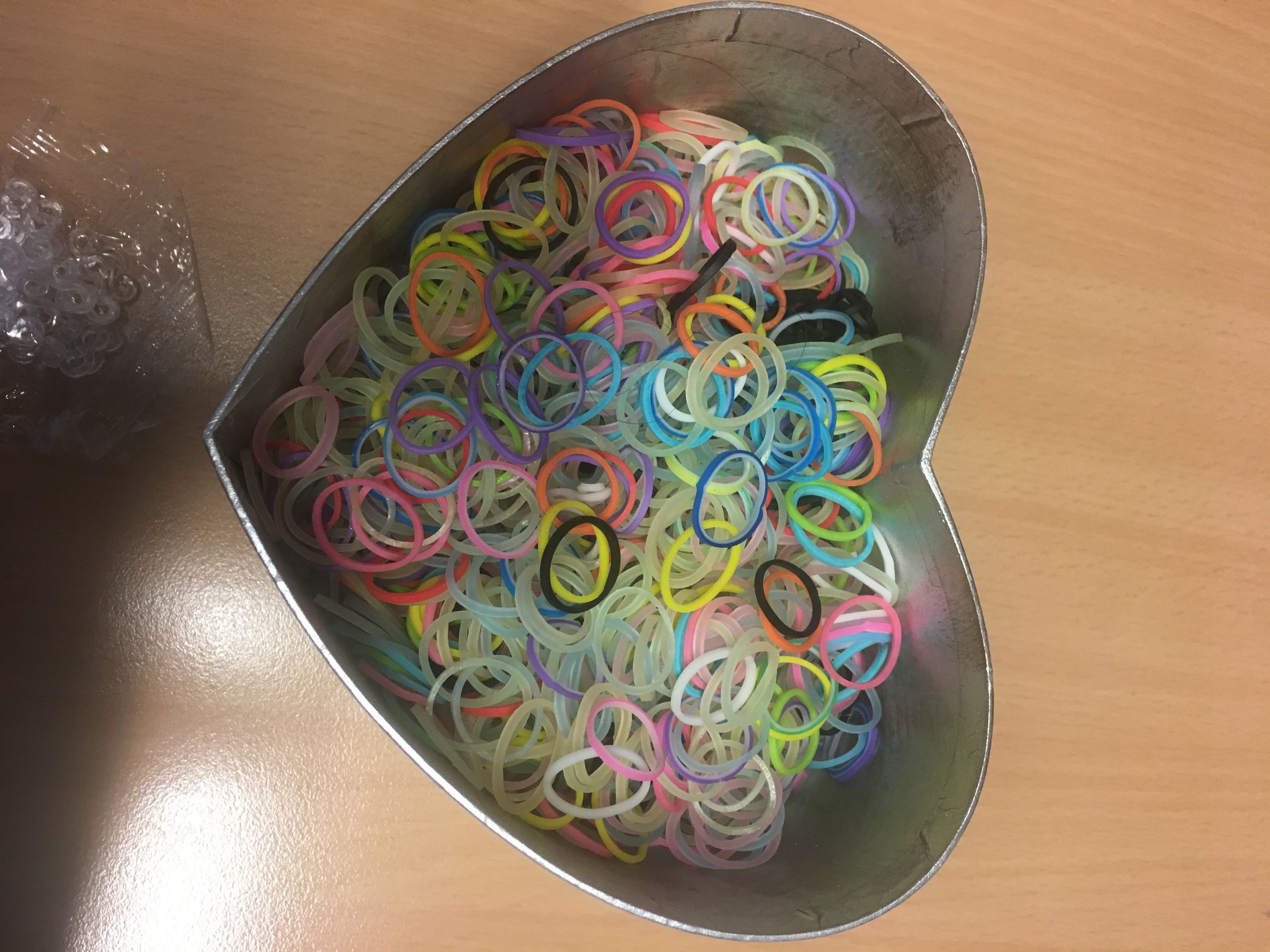 How to Make a Loom Band Bracelet : 7 Steps (with Pictures) - Instructables