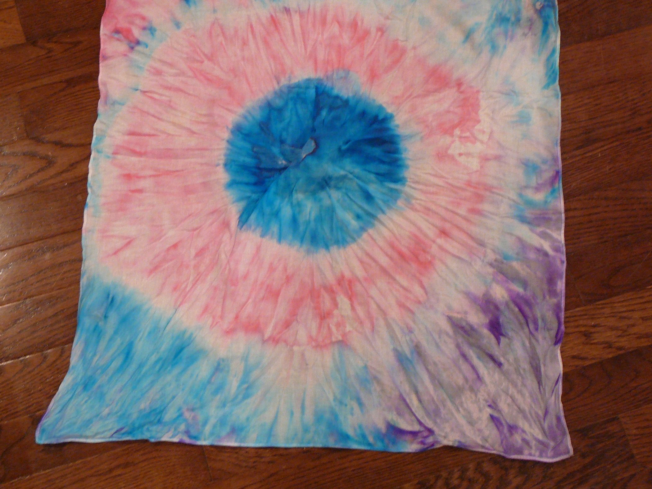 TYE-DYE Made With Sharpies : 5 Steps (with Pictures) - Instructables