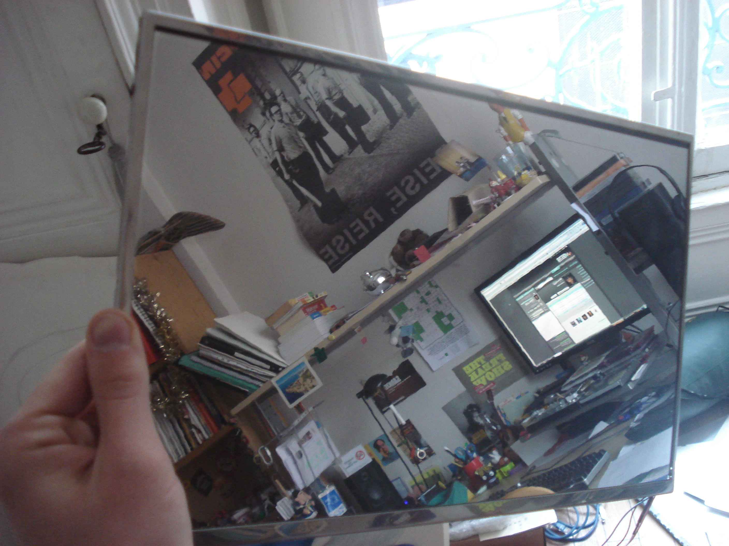 Turn a Laptop Screen Into a Mirror : 9 Steps (with Pictures ...