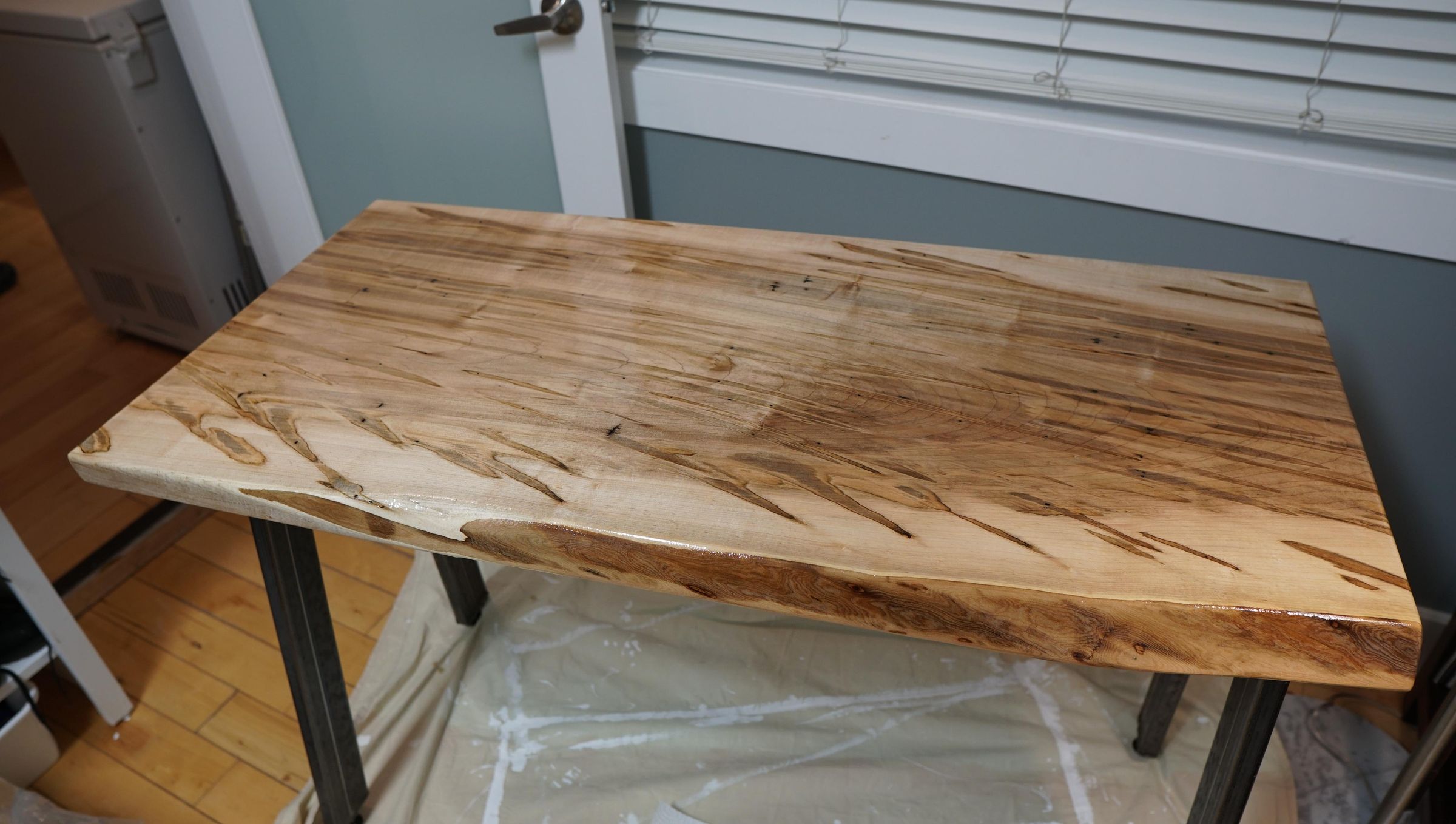 How to Make a Live Edge Desk : 5 Steps (with Pictures) - Instructables