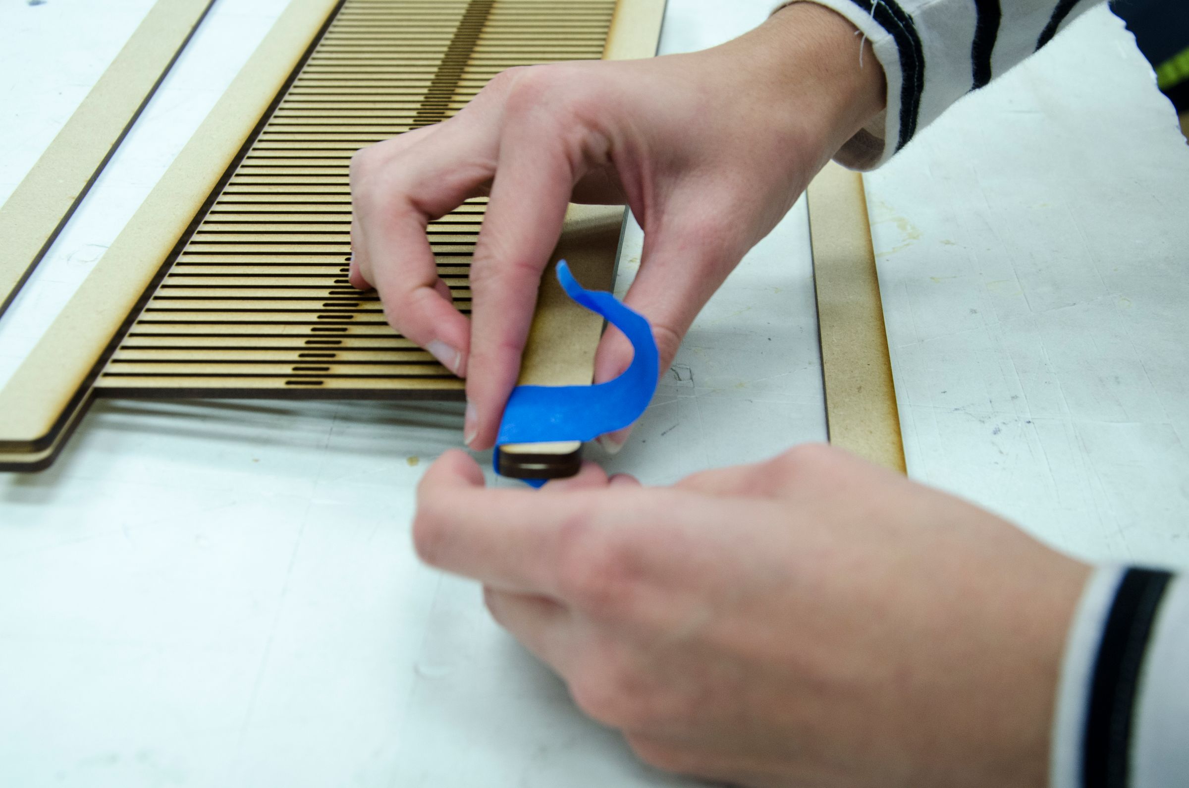 FABfiber Mini Loom : 11 Steps (with Pictures) - Instructables