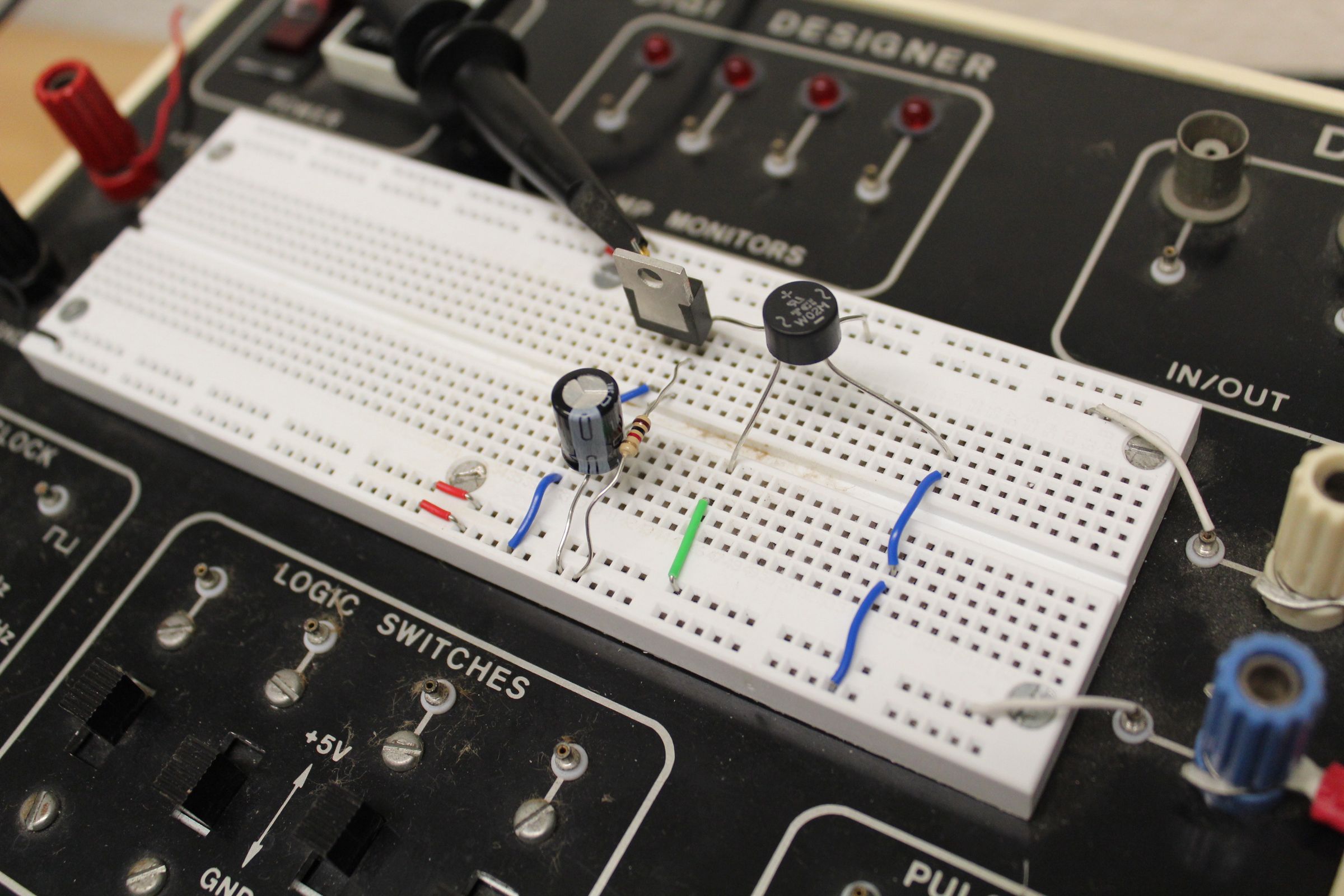 Create a DC Power Supply : 3 Steps - Instructables