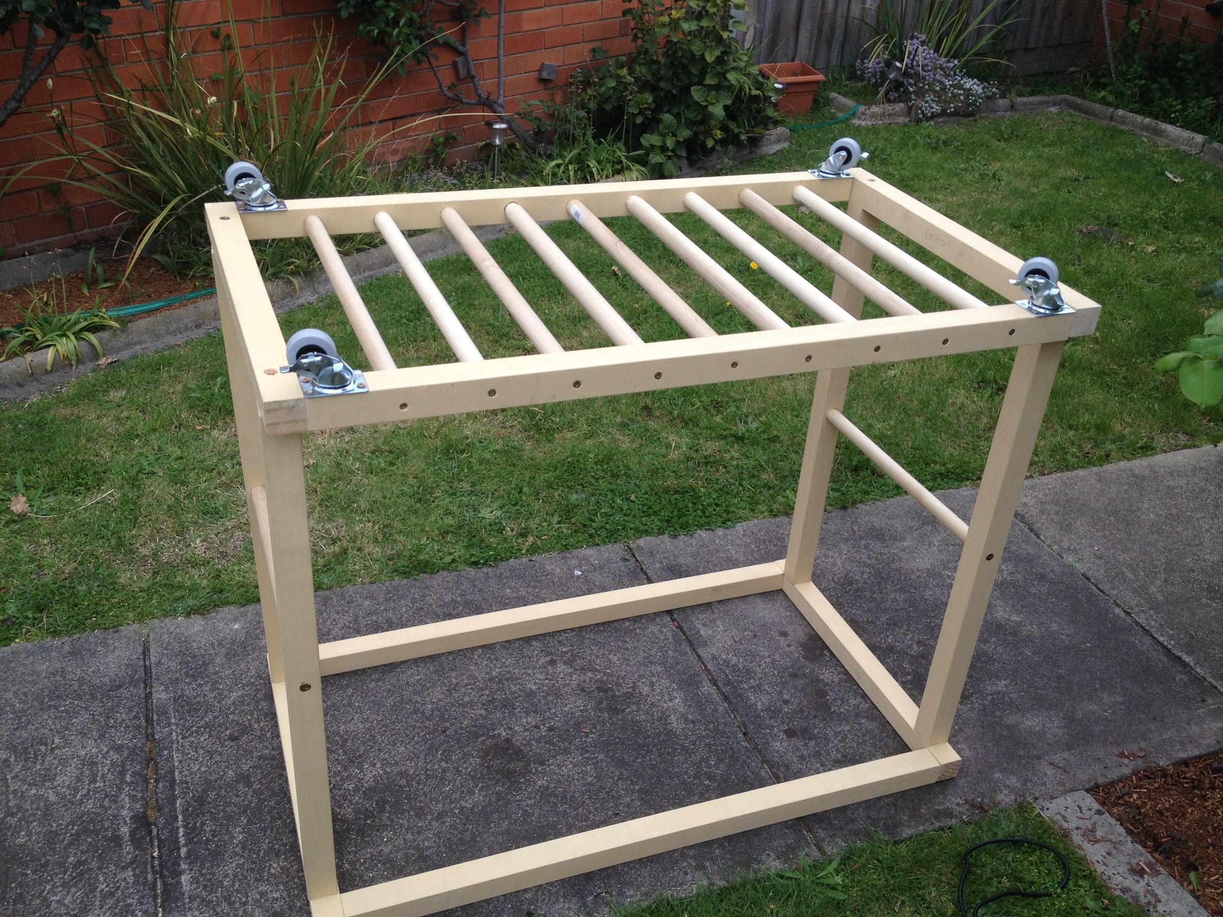 Portable Work Benches : 4 Steps (with Pictures) - Instructables