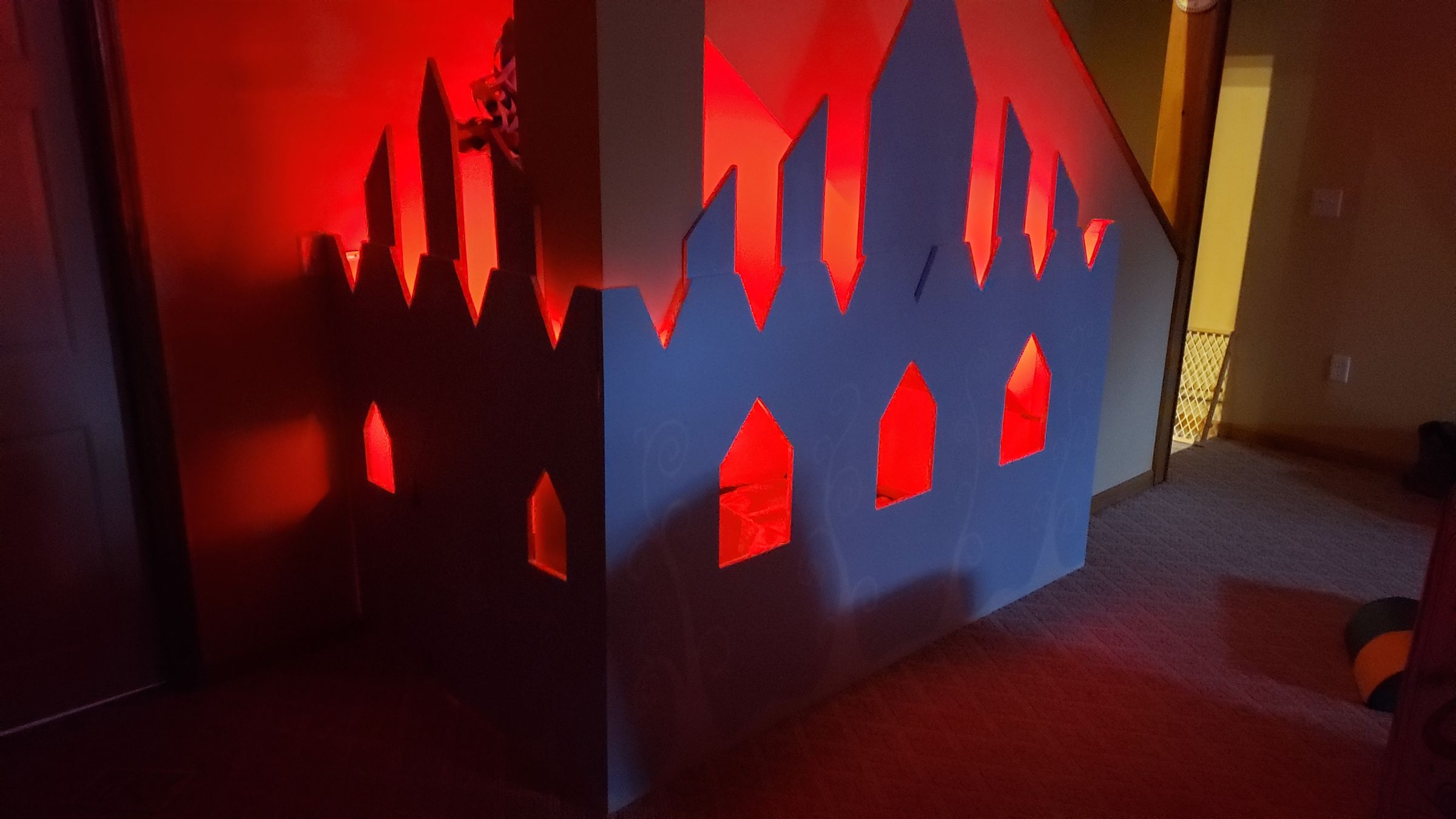 Under-the-Stairs Elsa Ice Castle : 13 Steps (with Pictures) - Instructables