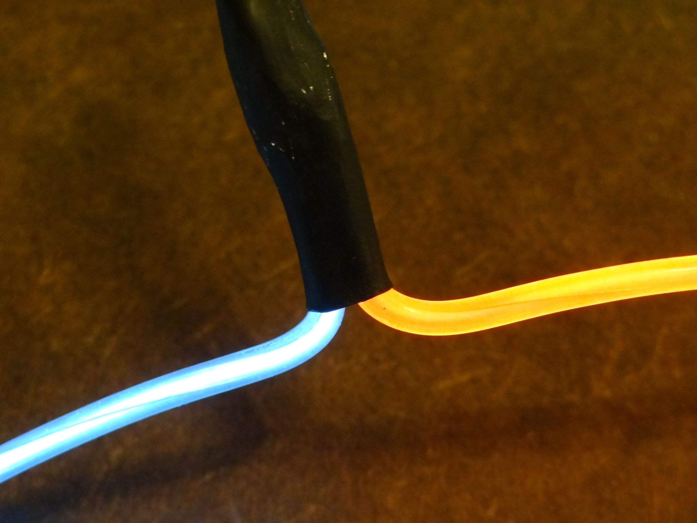 EL Wire: Daisy Chaining Different Colors : 9 Steps - Instructables