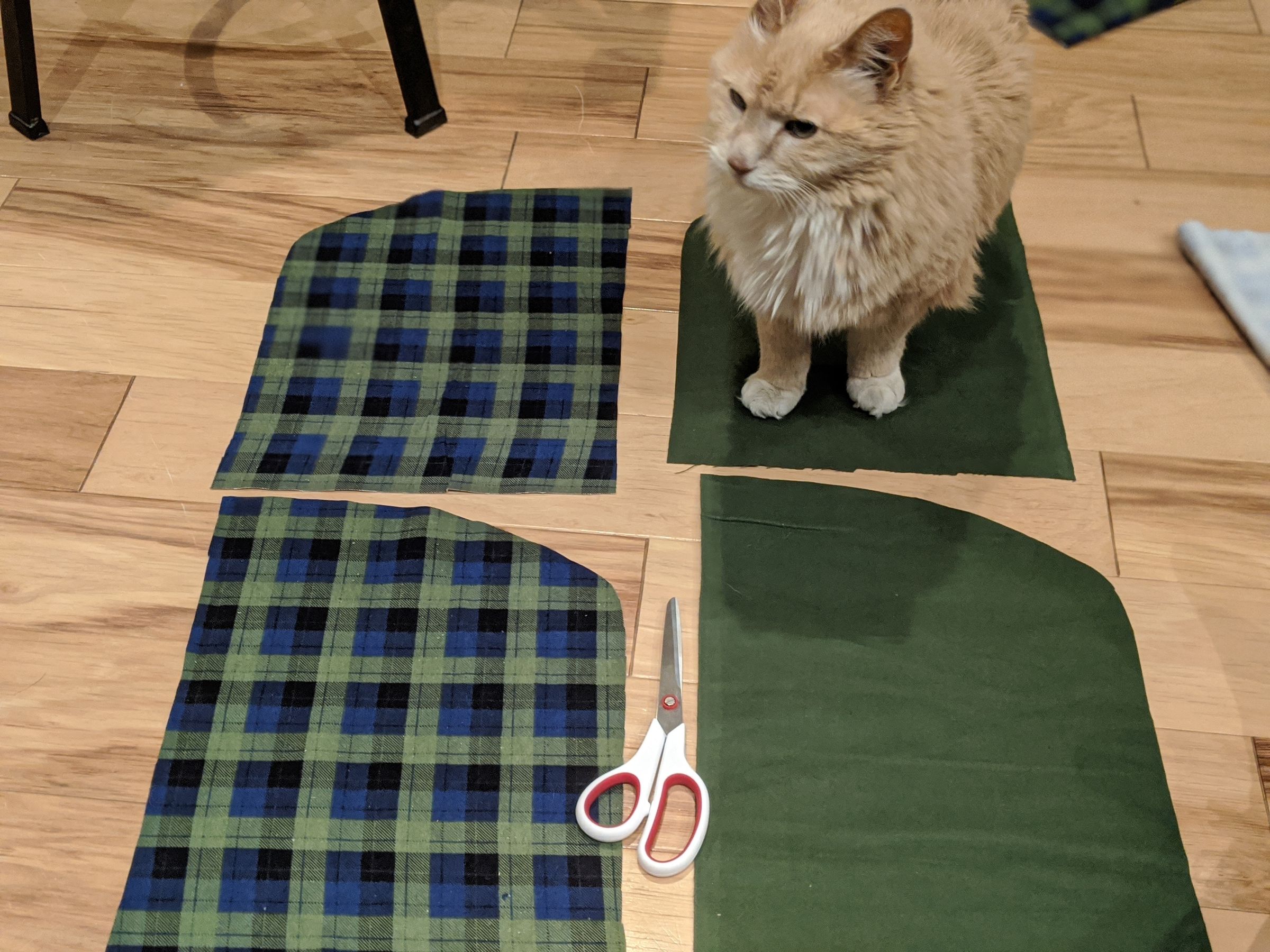 Cozy Reversible Hooded Capelet : 14 Steps (with Pictures) - Instructables