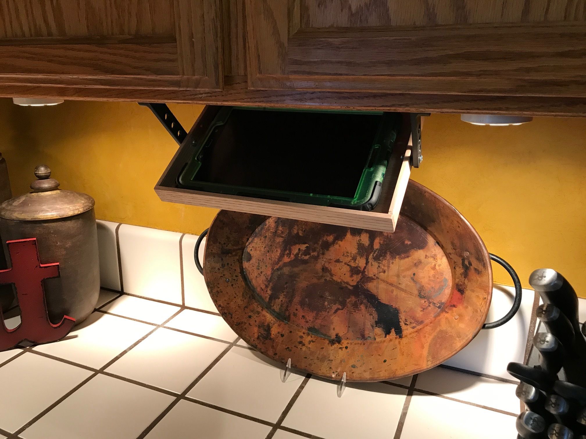 Under Cabinet Hideaway Tablet Shelf : 9 Steps (with Pictures ...