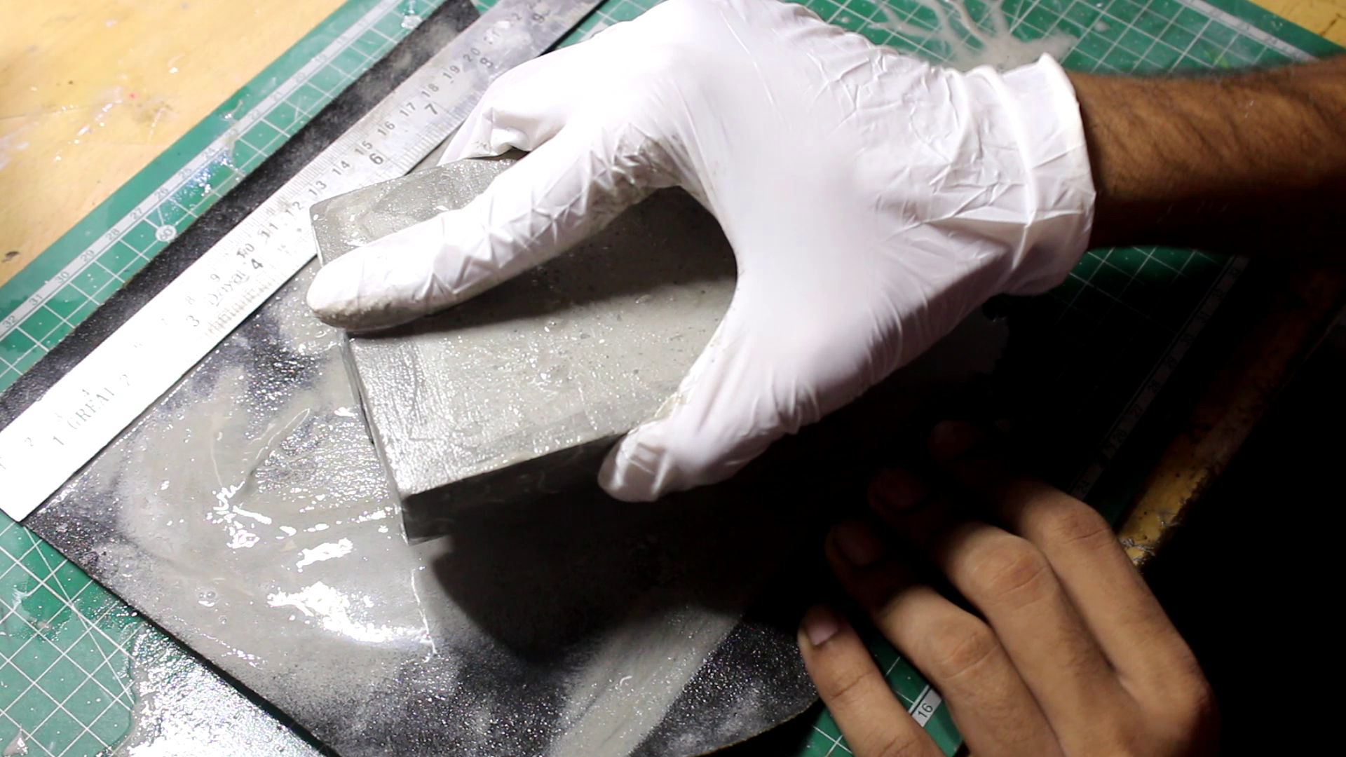 Concrete Calendar With Dedicated Phone Stand : 8 Steps (with Pictures ...
