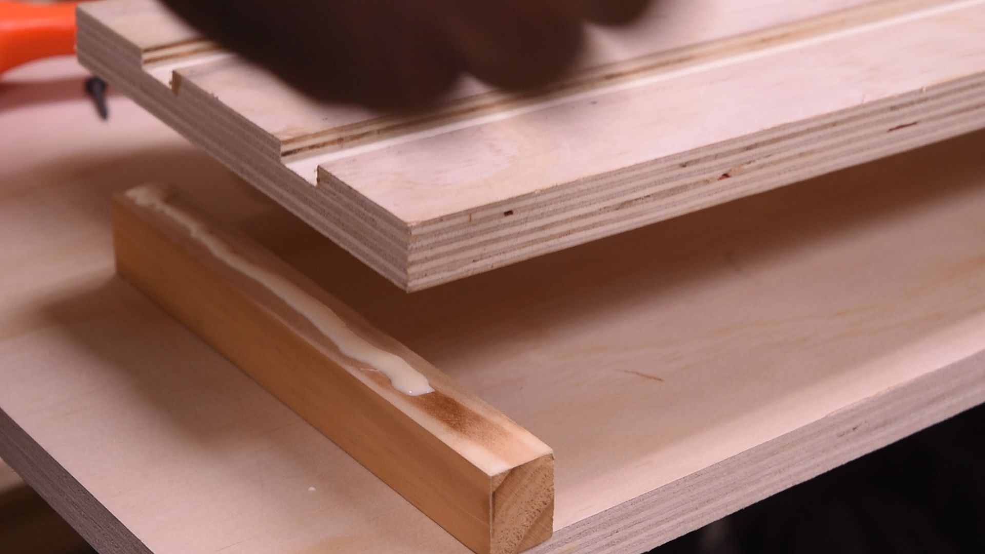 How to Make a Track Saw Guide for a Circular Saw : 8 Steps (with ...
