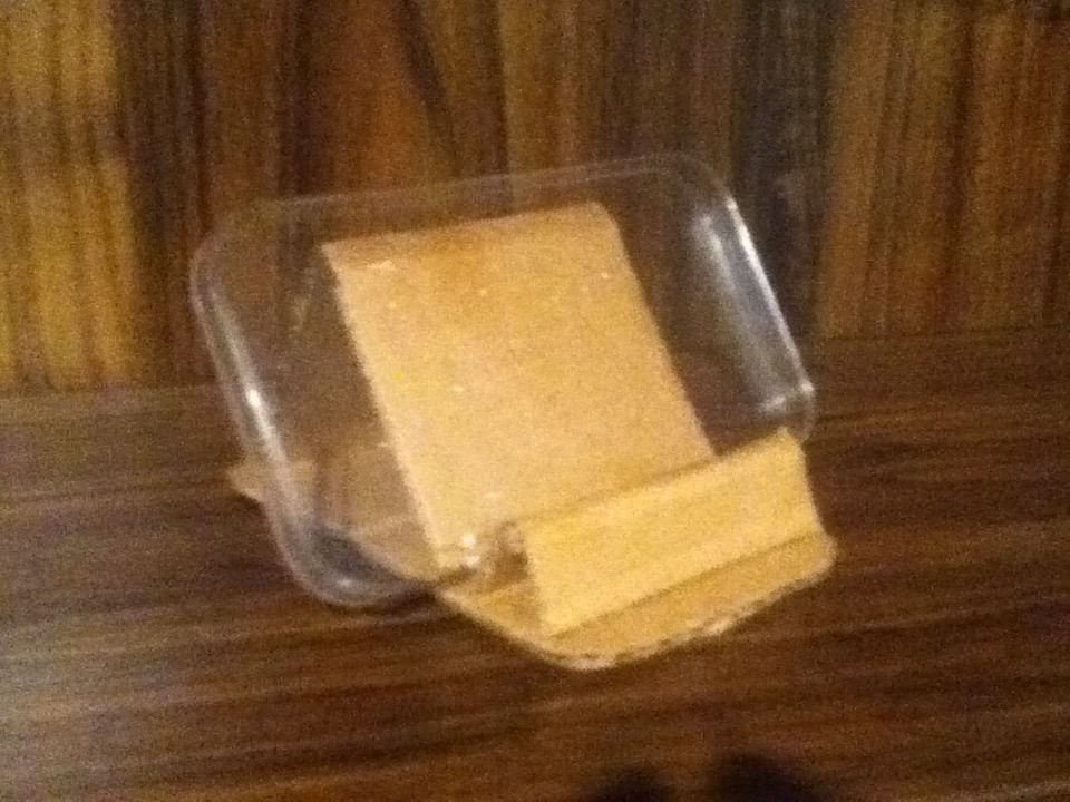 IPod/iPhone Stand : 4 Steps - Instructables