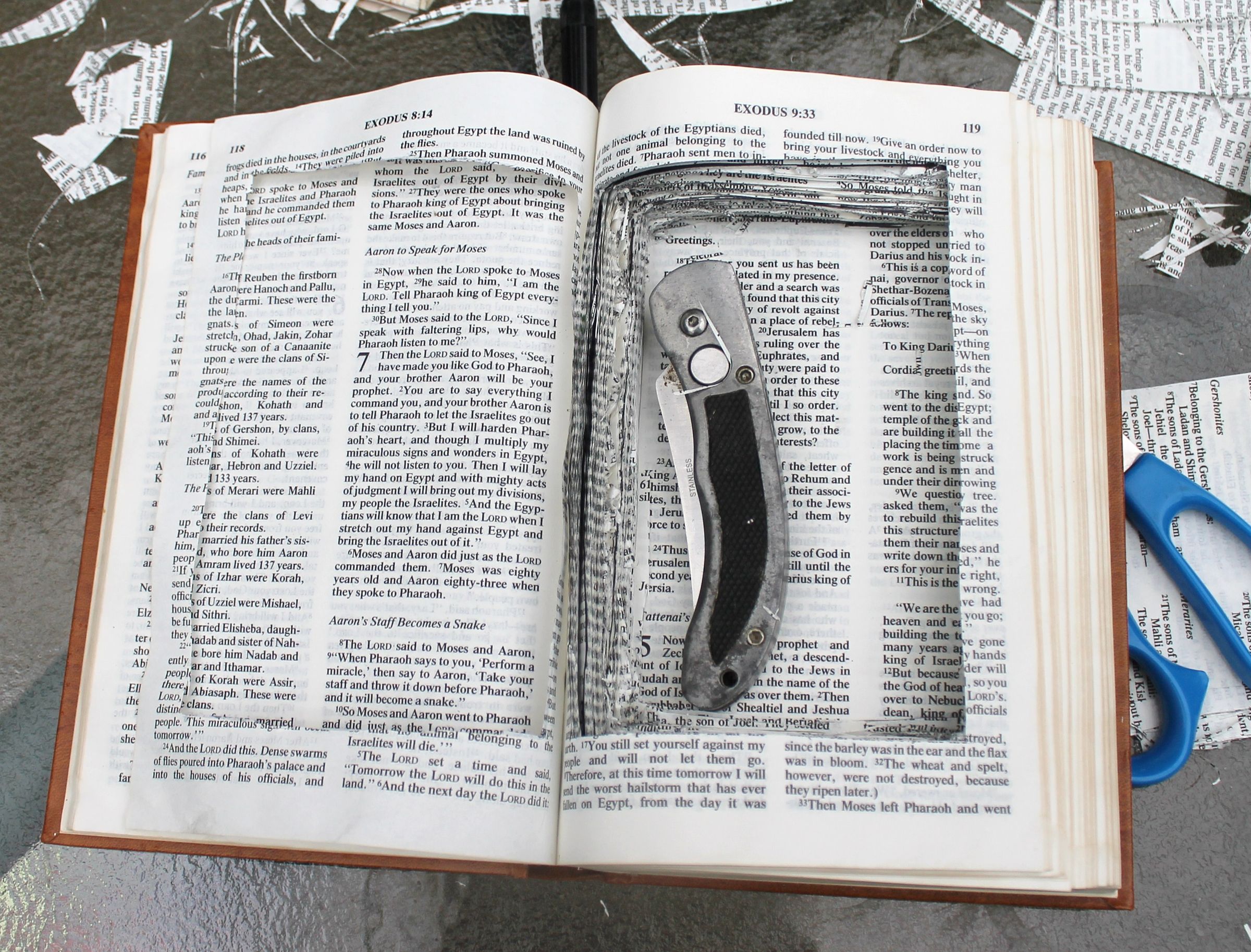 Secret Bible Compartment. : 4 Steps - Instructables