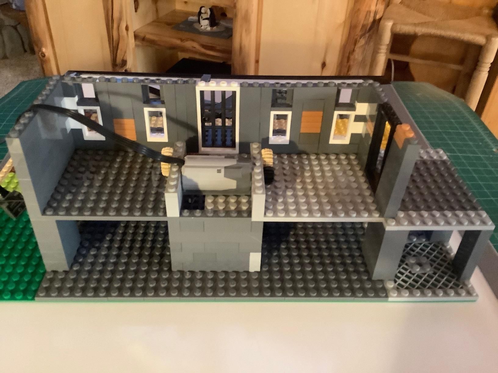 Haunted House Display 2020 : 7 Steps - Instructables
