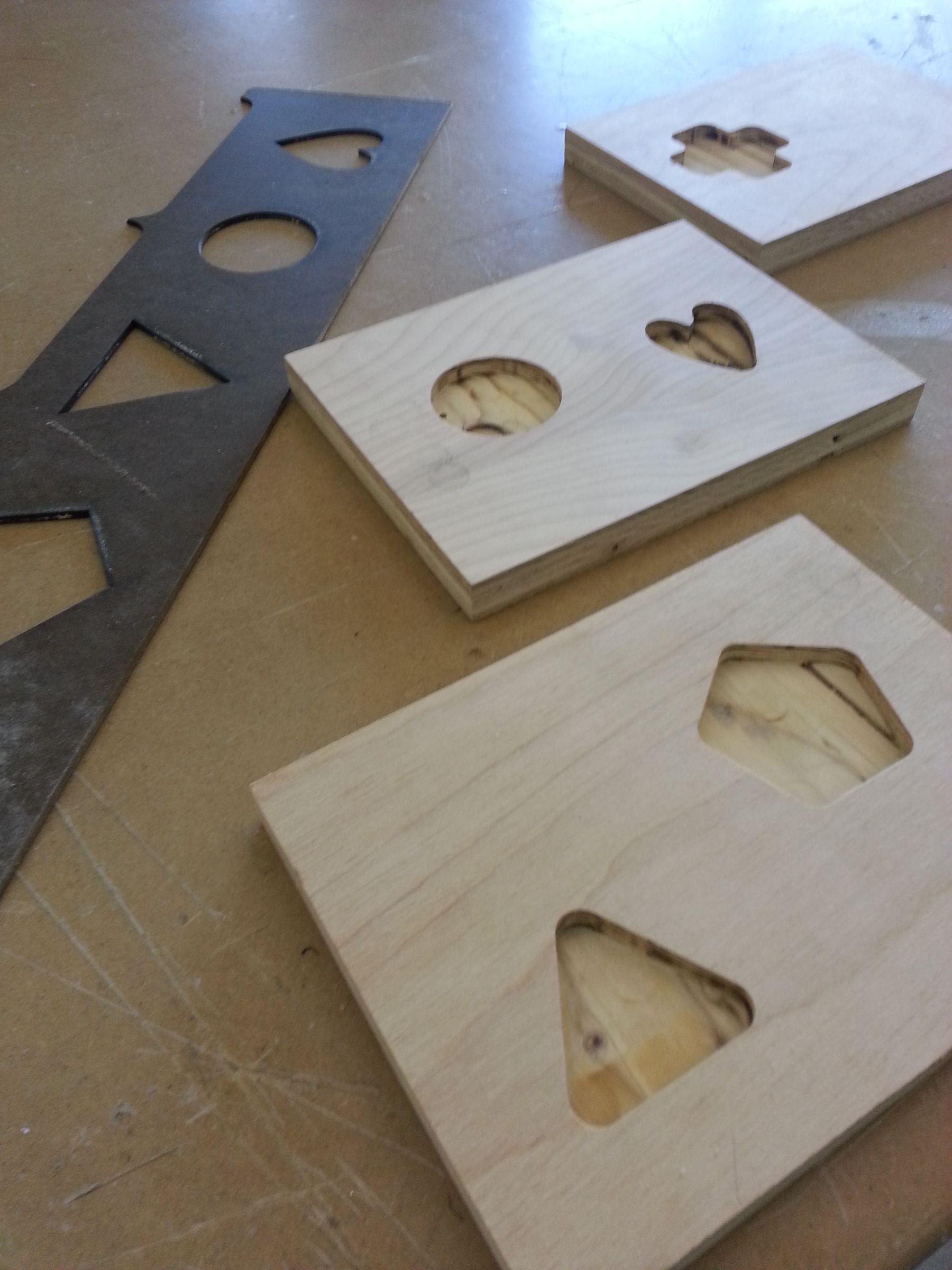 How to Make a Router Guide for Perfect Cuts : 4 Steps (with Pictures ...