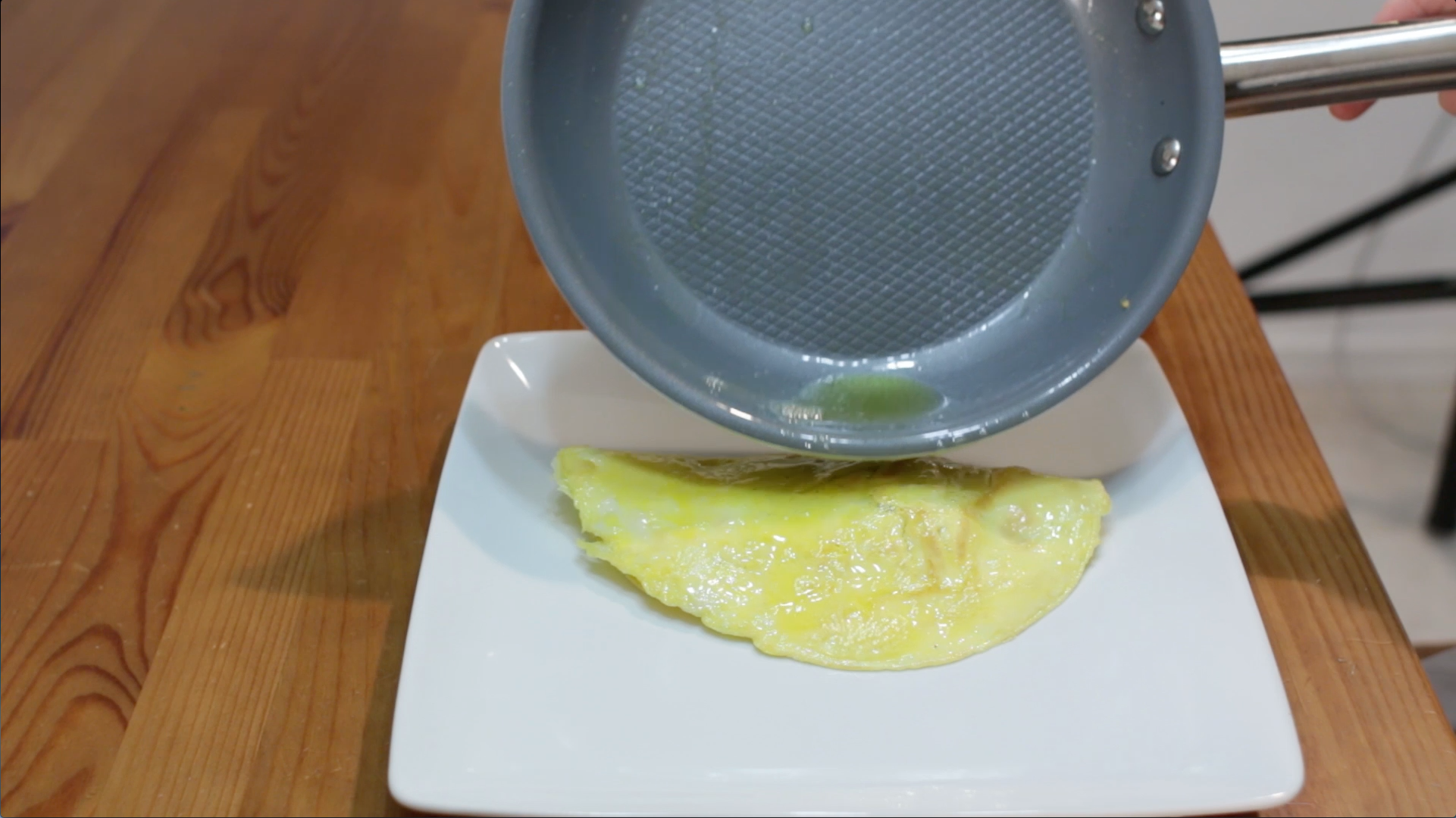 Easy Omelet (Omelette) : 7 Steps (with Pictures) - Instructables