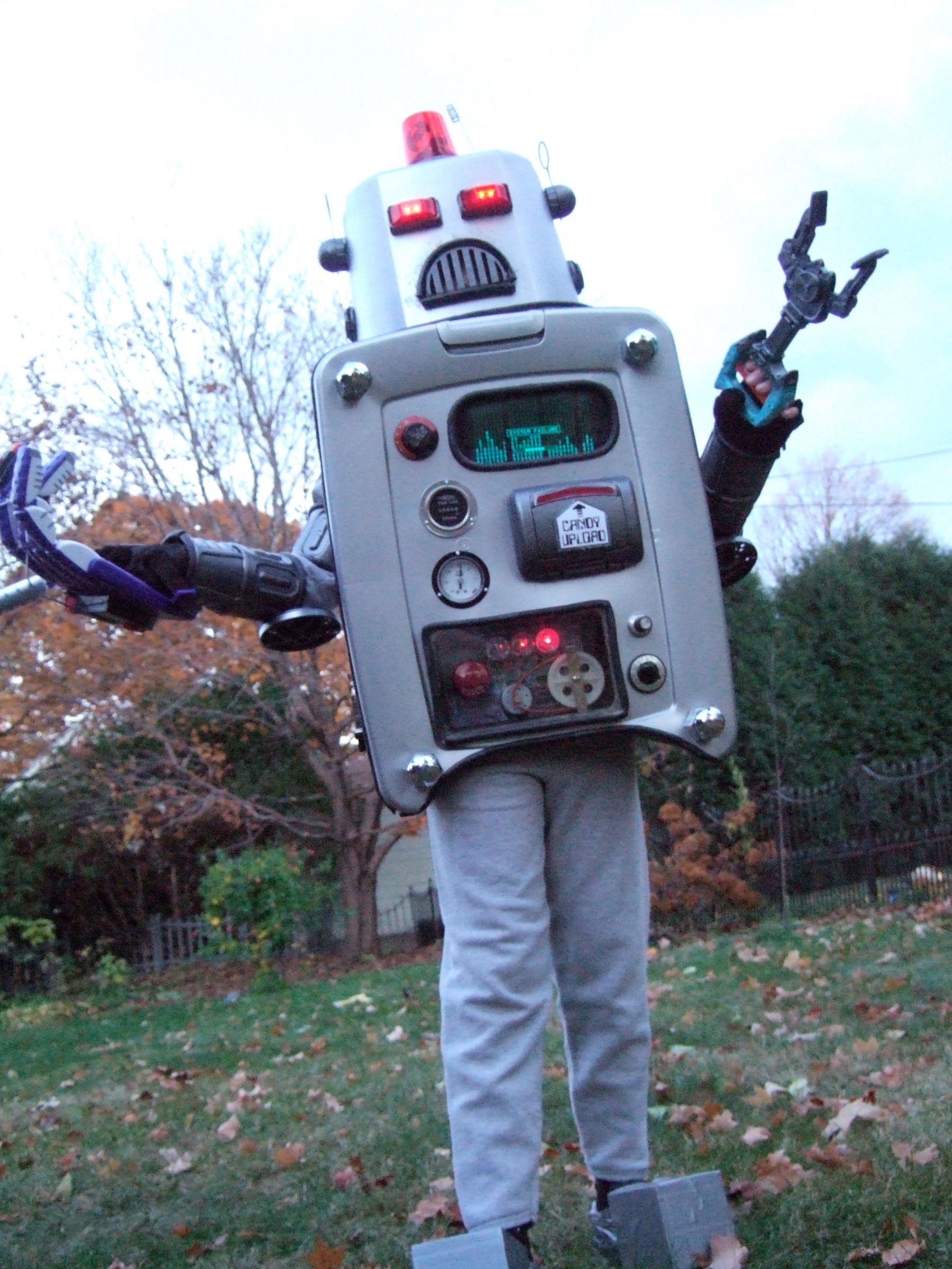 Malfunctioning Robot (with Pictures) - Instructables