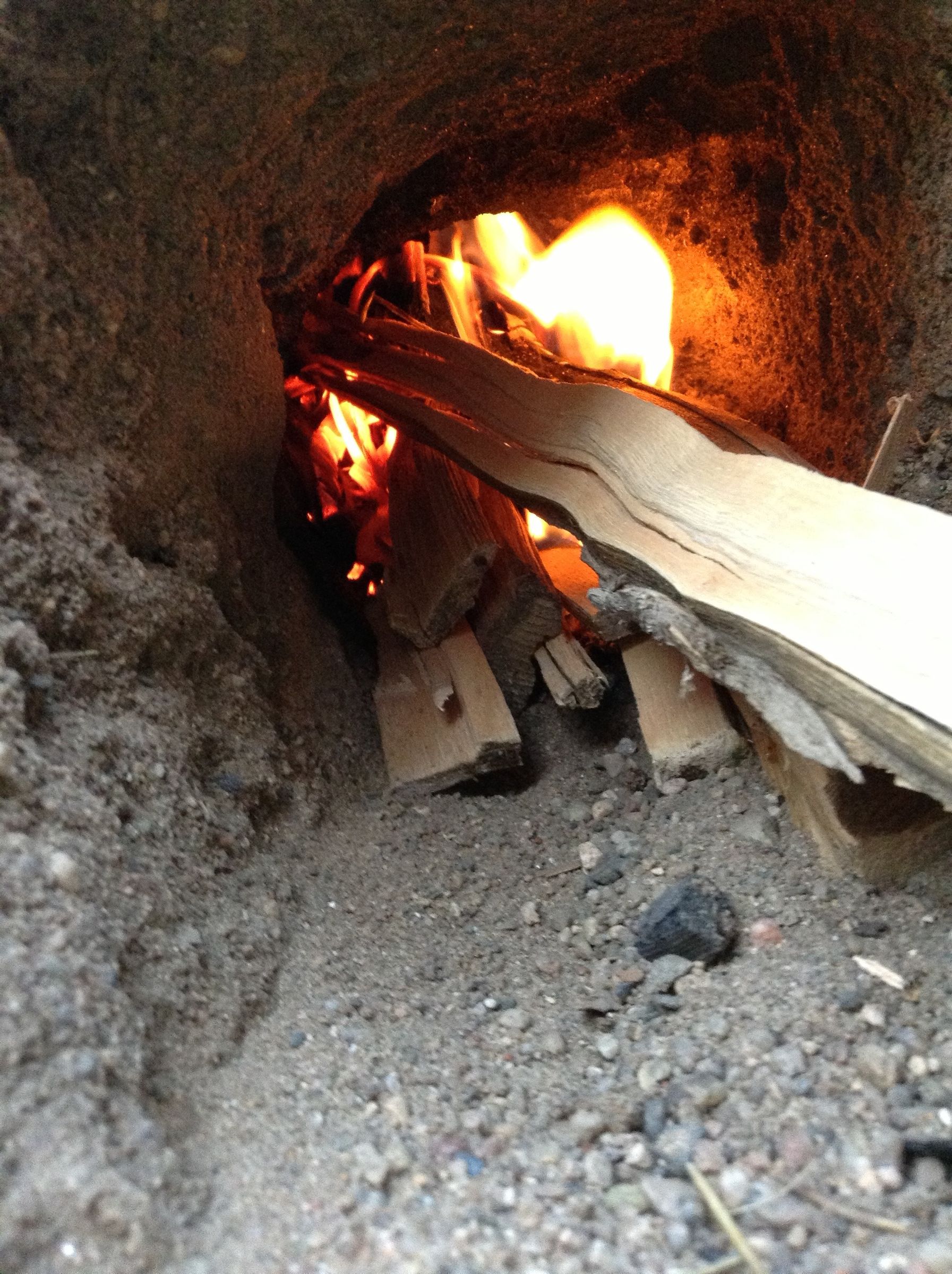 Sand Rocket Stove : 8 Steps - Instructables