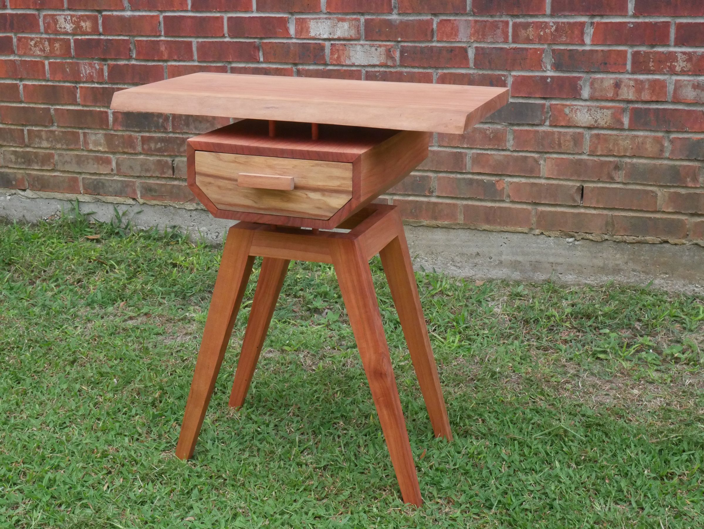 DIY End Table : 10 Steps (with Pictures) - Instructables