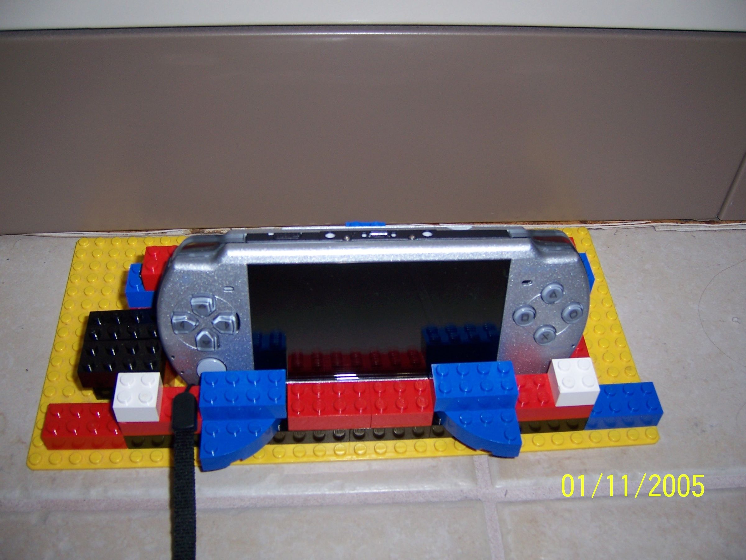 PSP Holder - Instructables