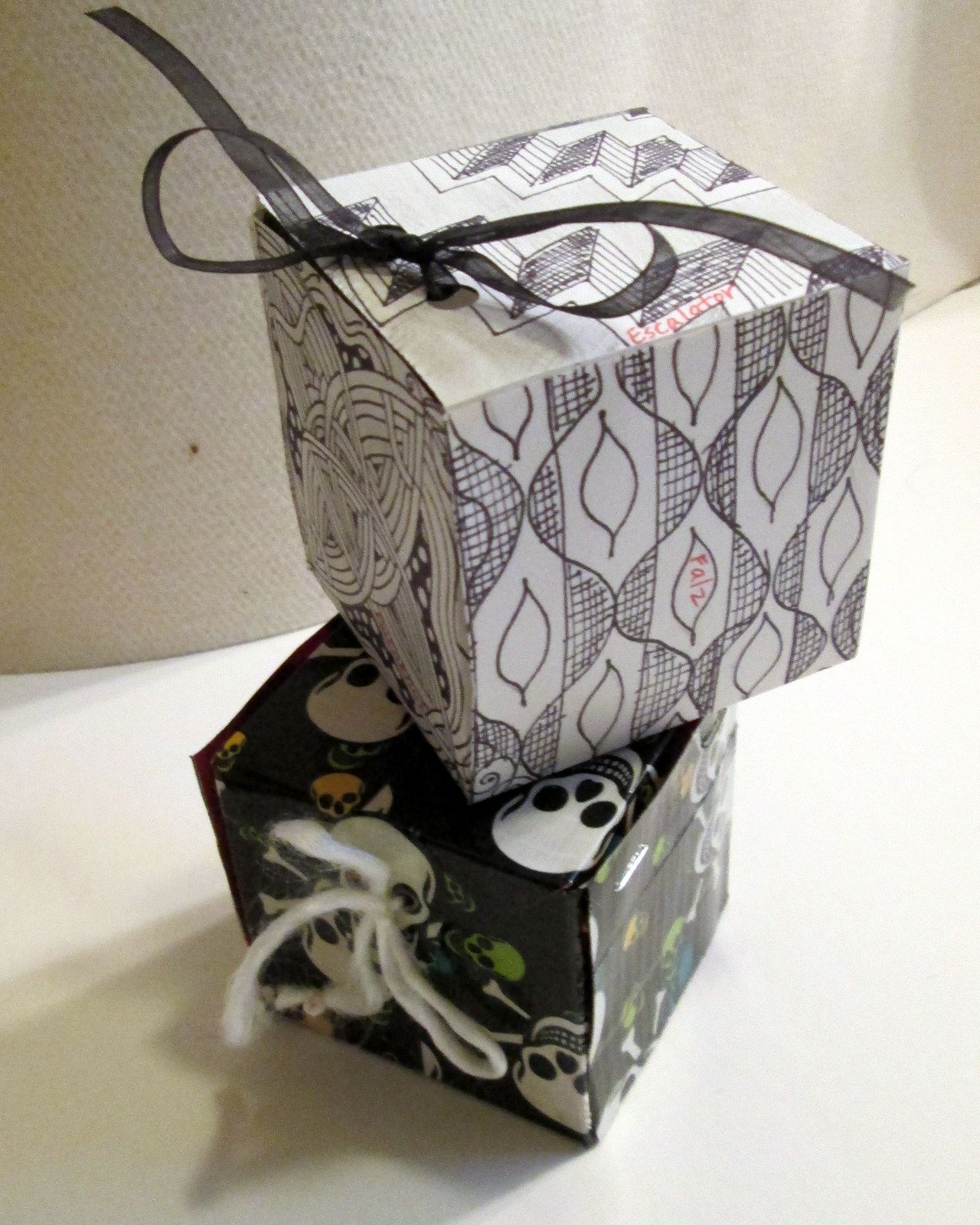 Easy Boxes and Cubes : 5 Steps - Instructables