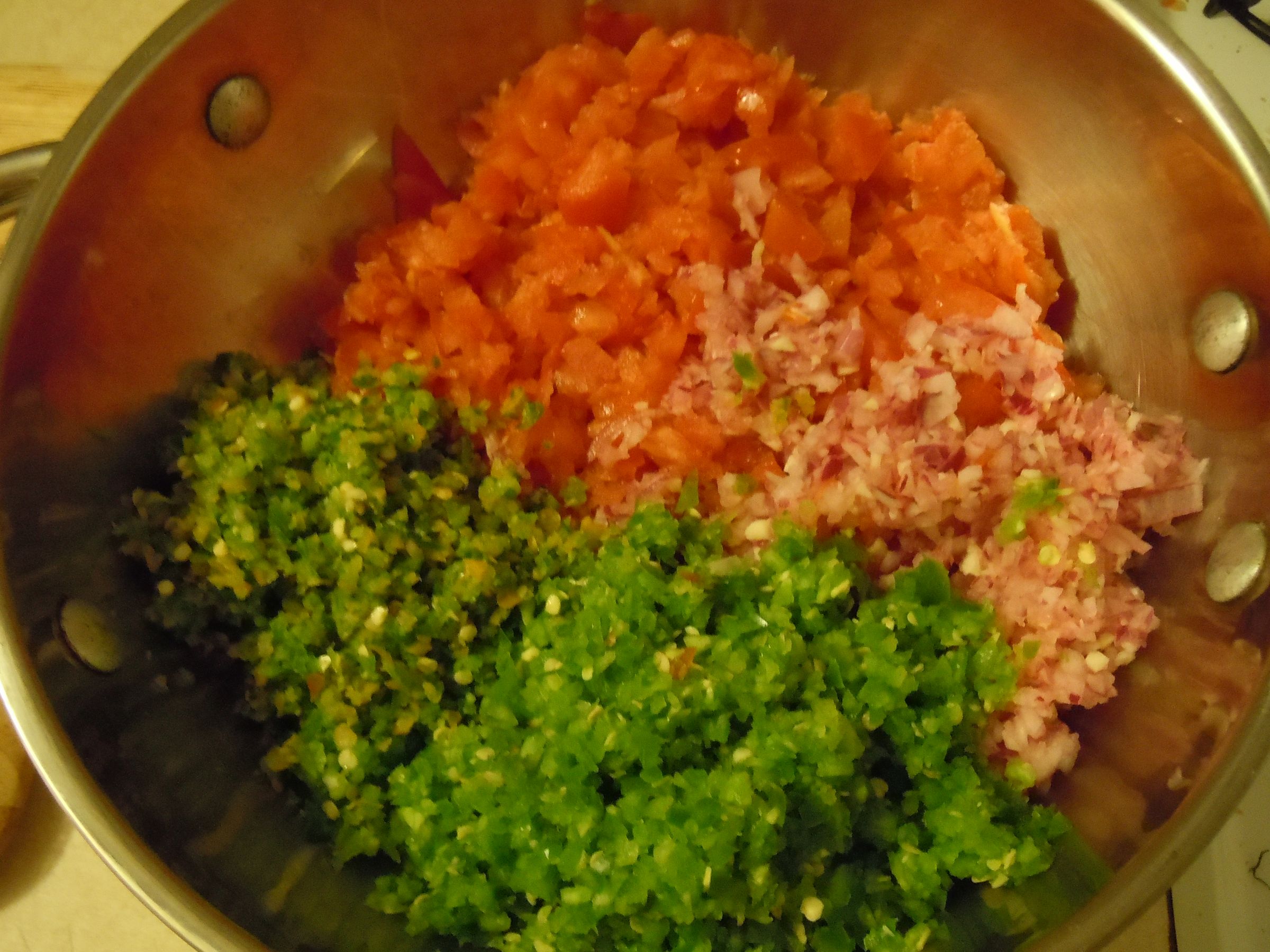 Spicy 3-Pepper Pico De Gallo : 6 Steps - Instructables