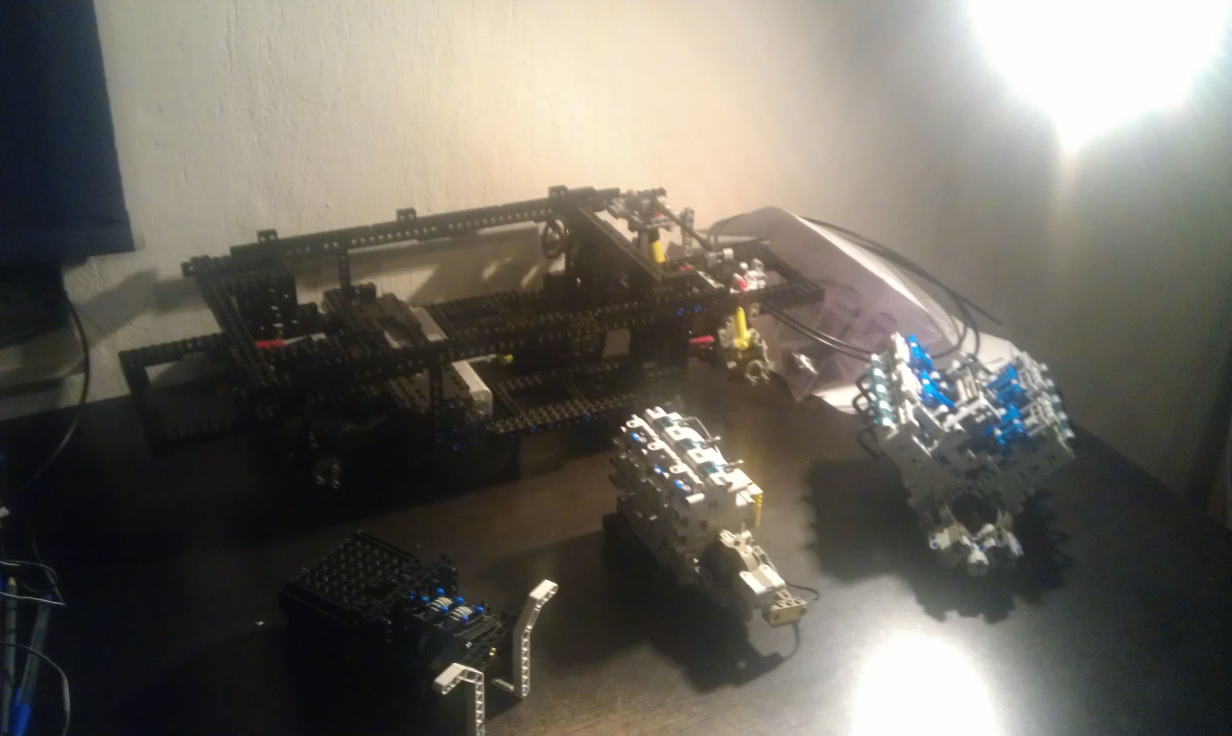 Building a Working LEGO V8 and I3 Pneumatic Engines : 3 Steps ...