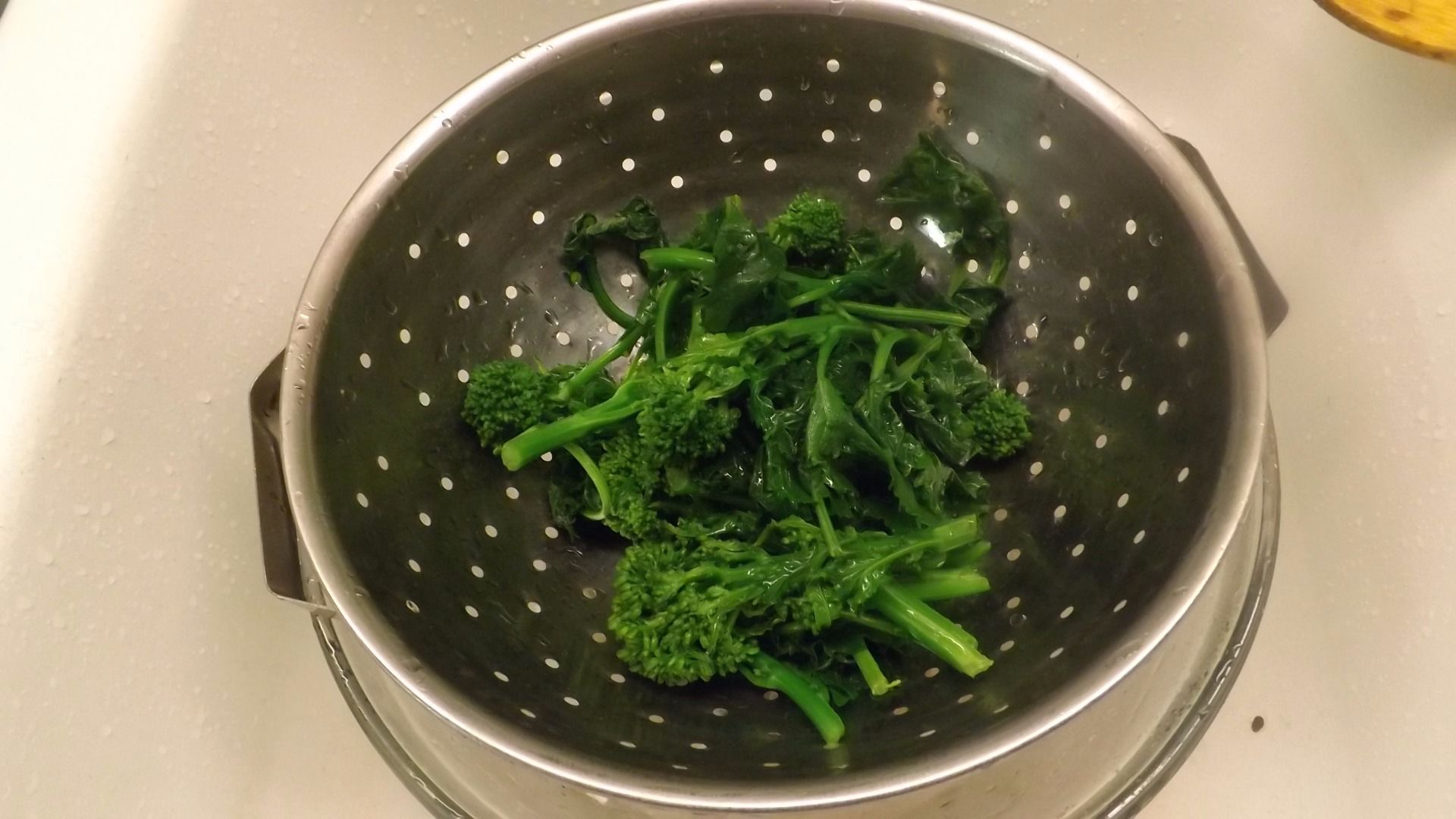 BROCCOLI-RABE (RAPINI) COOKED IN OLIVE OIL WITH BLACK OLIVES, GARLIC ...