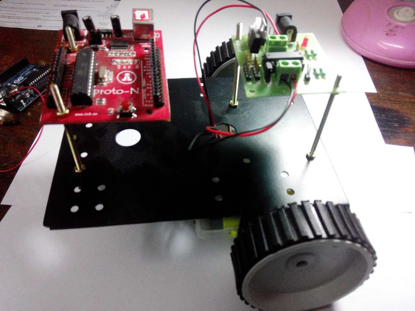 How to Build a Simple Moving Robot(beginners) : 4 Steps - Instructables