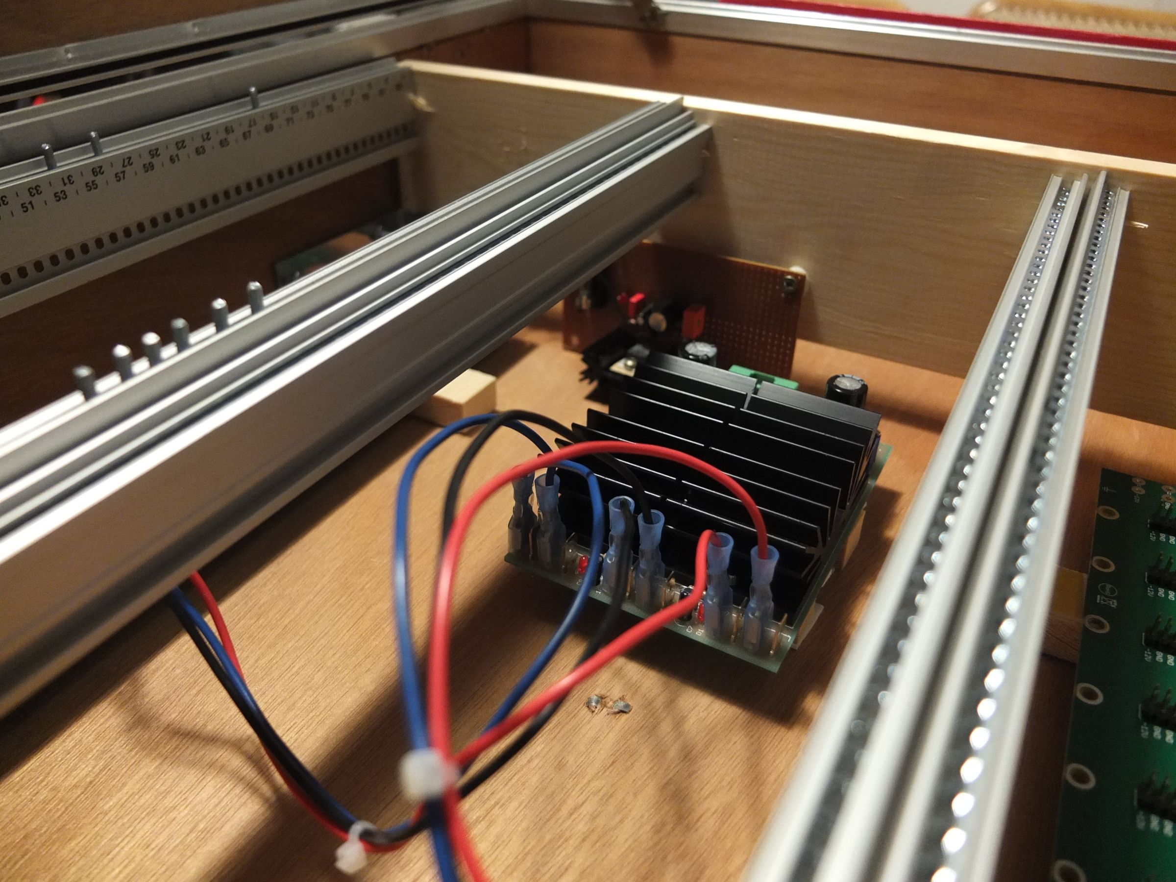 Build Your Own Low-cost Eurorack-Suitcase : 6 Steps (with Pictures ...