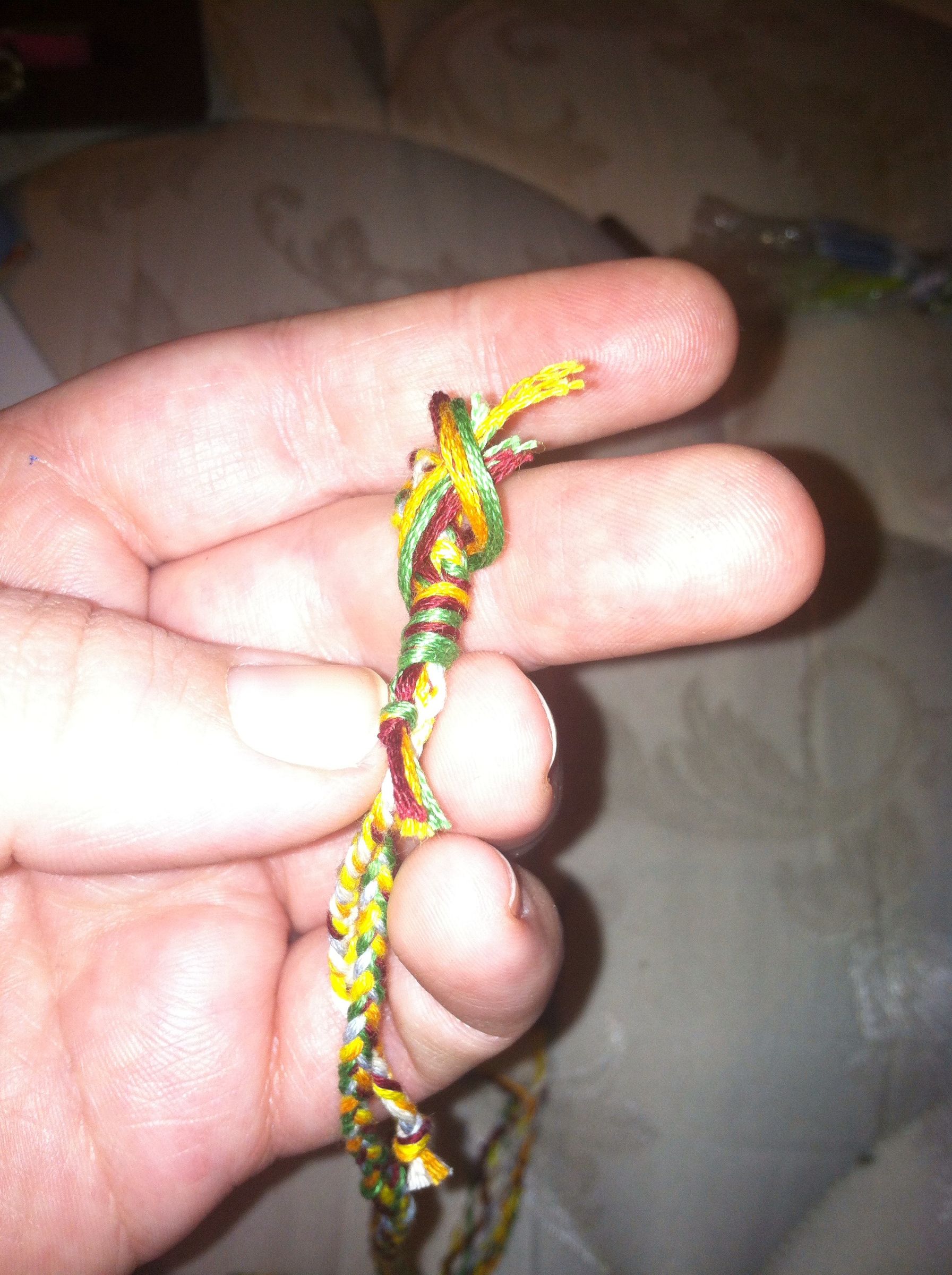 Macrame Interchangeable Stone Necklace : 10 Steps - Instructables