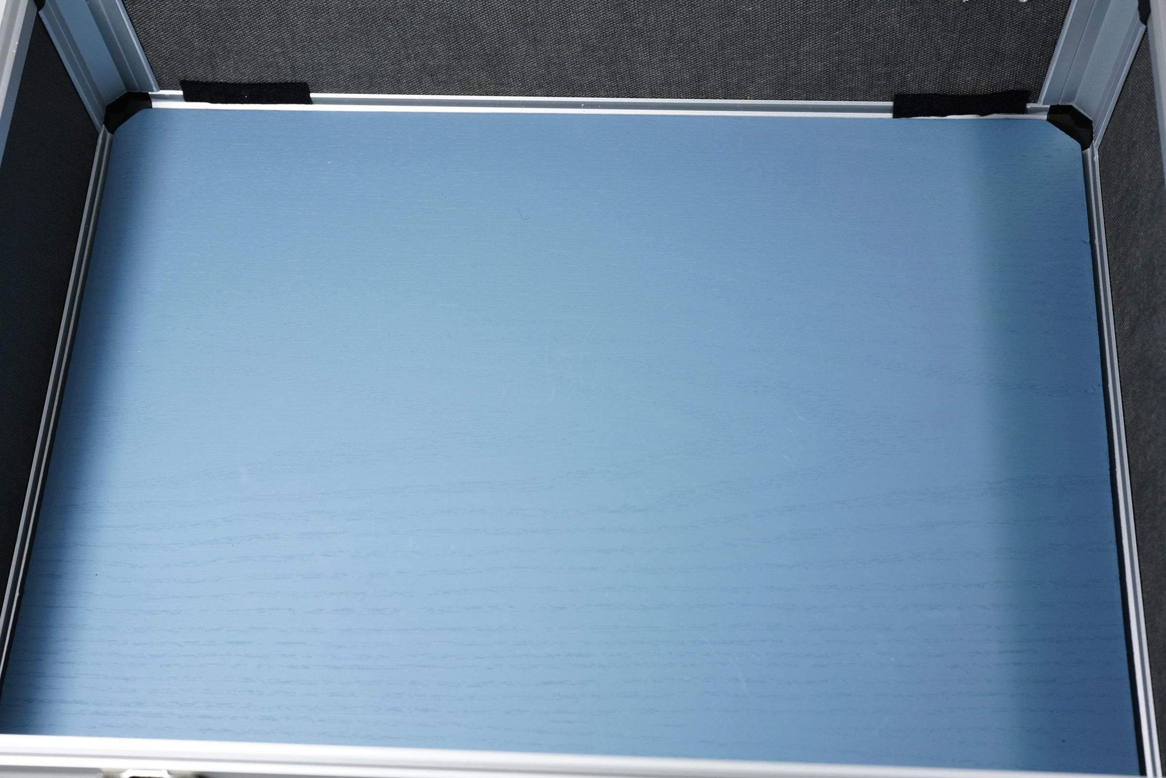 Cyberpunk Themed Briefcase Computer : 8 Steps (with Pictures ...