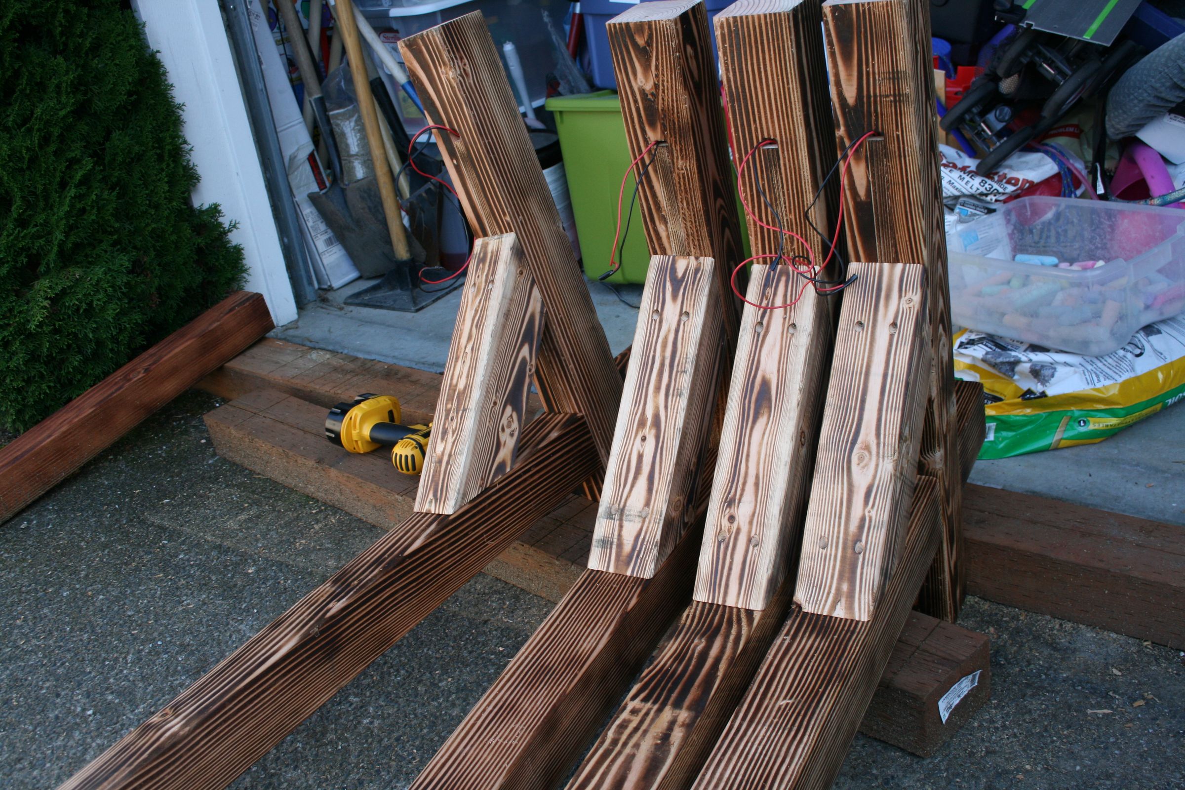 Haunted Walkway Lantern Posts : 7 Steps (with Pictures) - Instructables