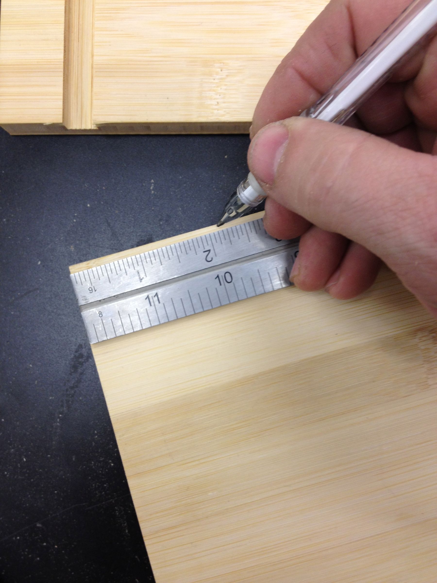 Flat Pack Scrap Wood IPad Stand : 5 Steps (with Pictures) - Instructables