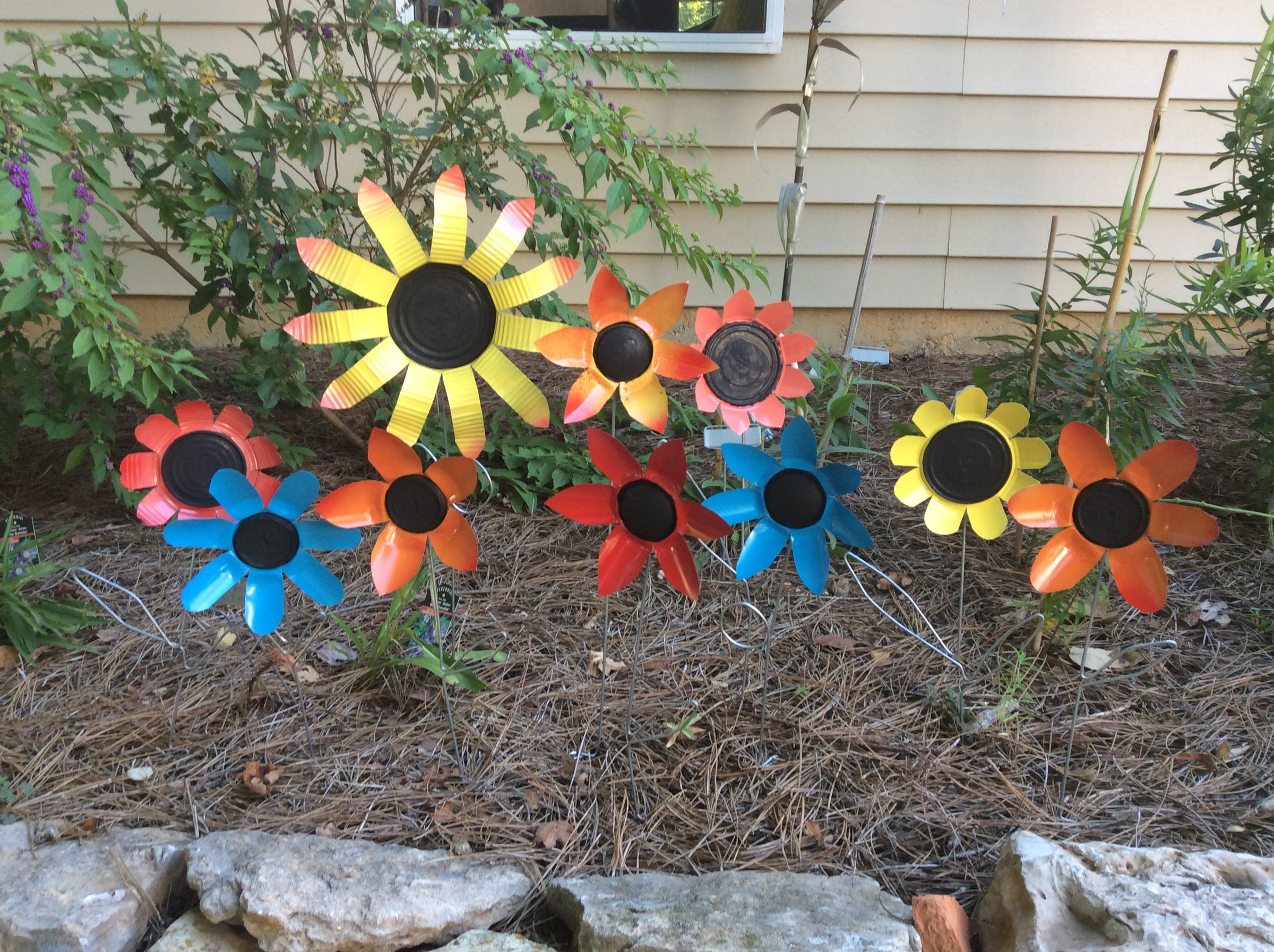 Recycled Can Flowers : 9 Steps - Instructables