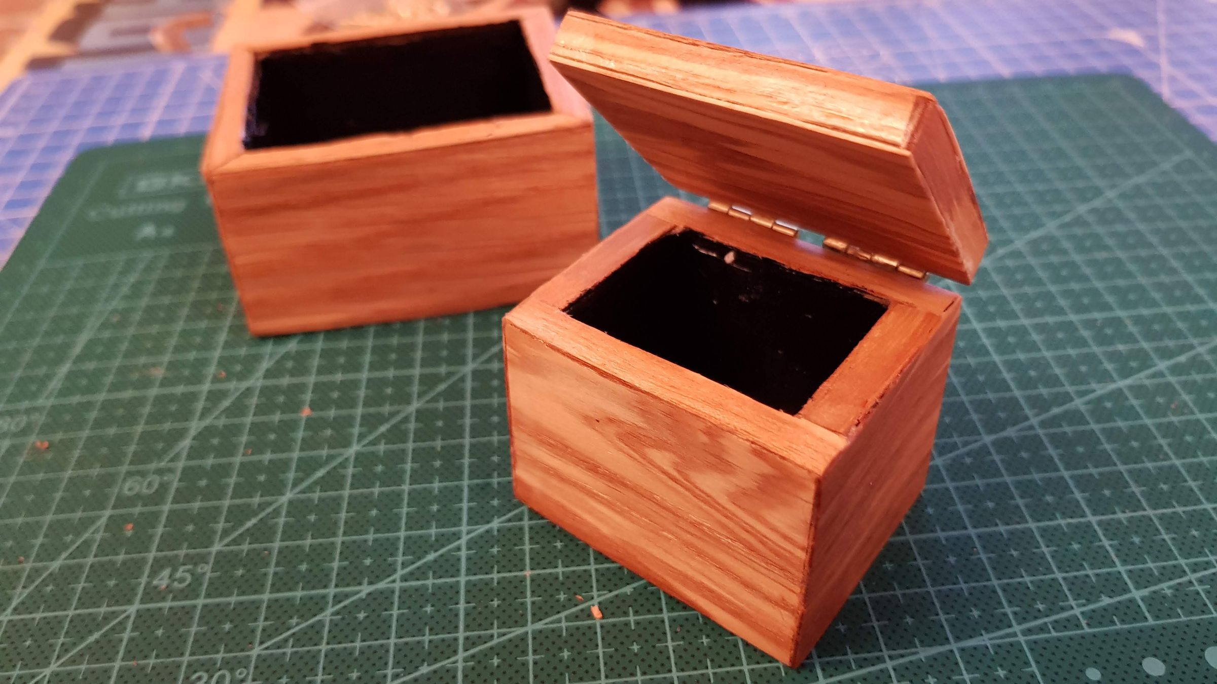 Making a Wooden Box Out of Cardboard : 5 Steps (with Pictures ...